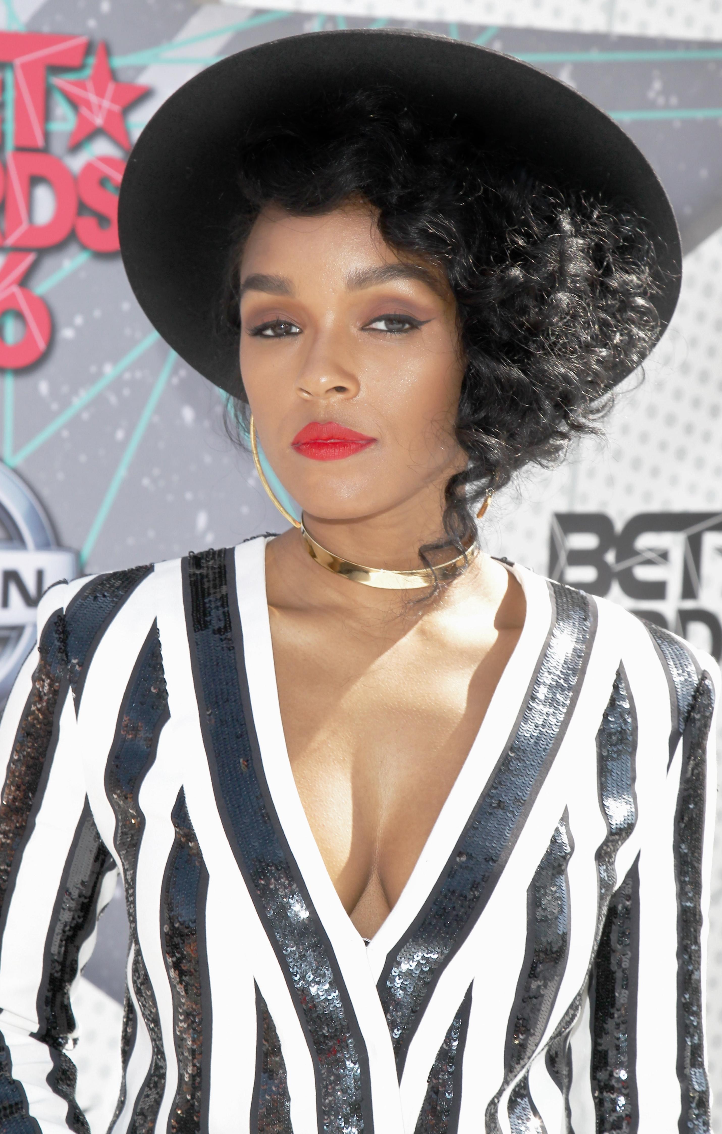 Janelle Monae | Scrolller