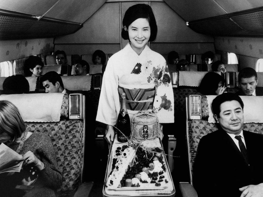 Japan Airlines Boeing 747-100 cabin (1970s) | Scrolller