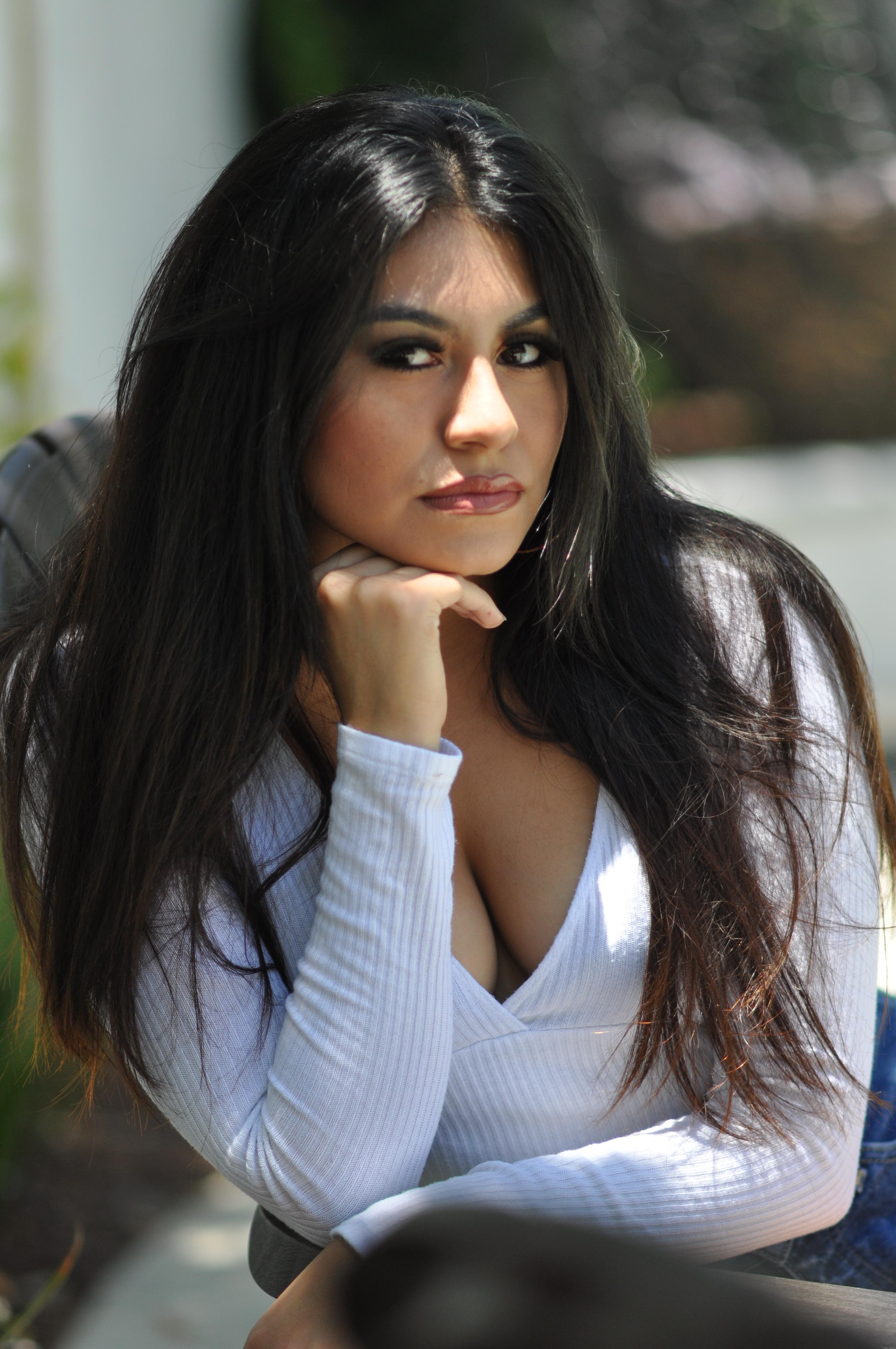 Jasmine Jewel | Scrolller