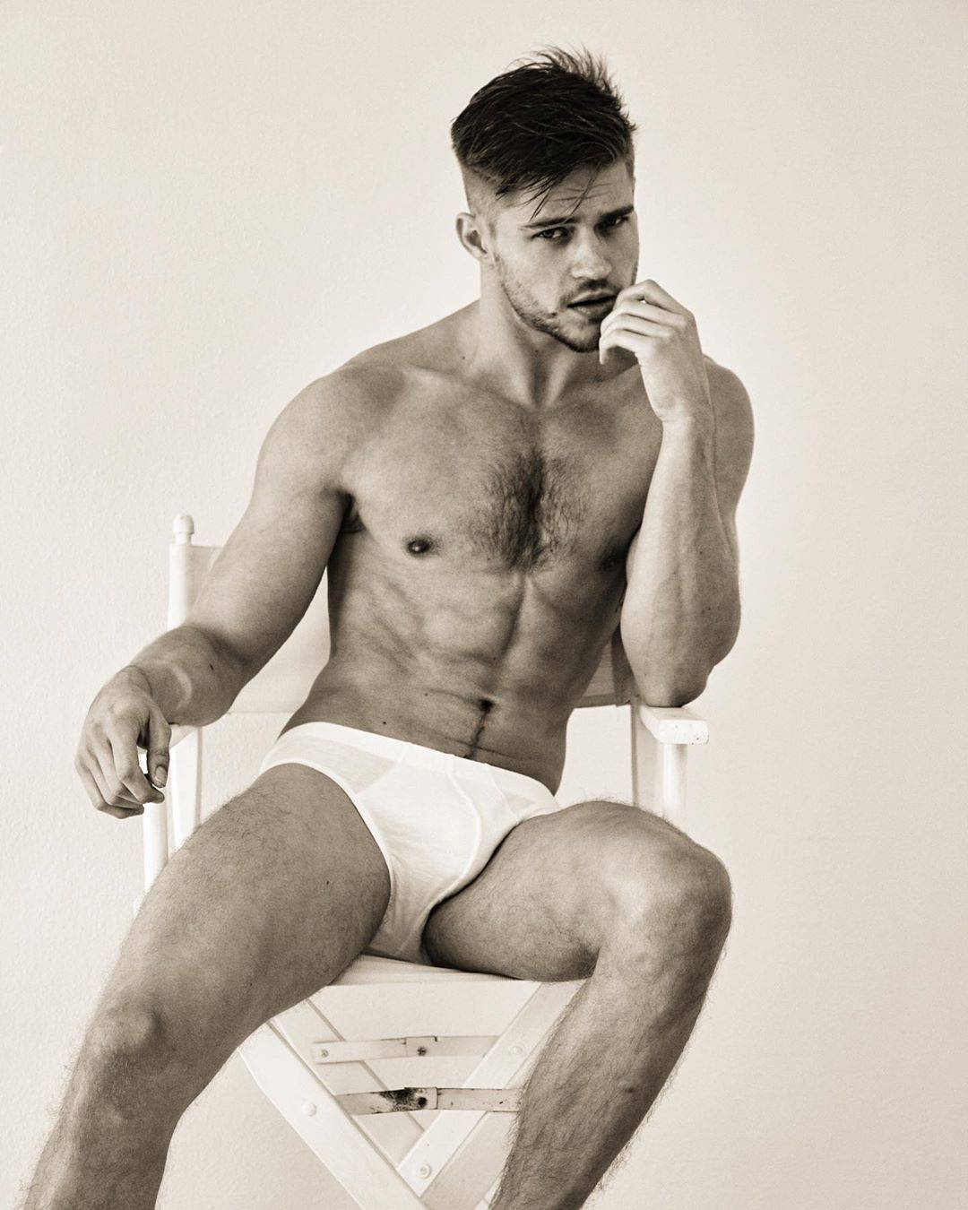 Jaye Kaye | Scrolller