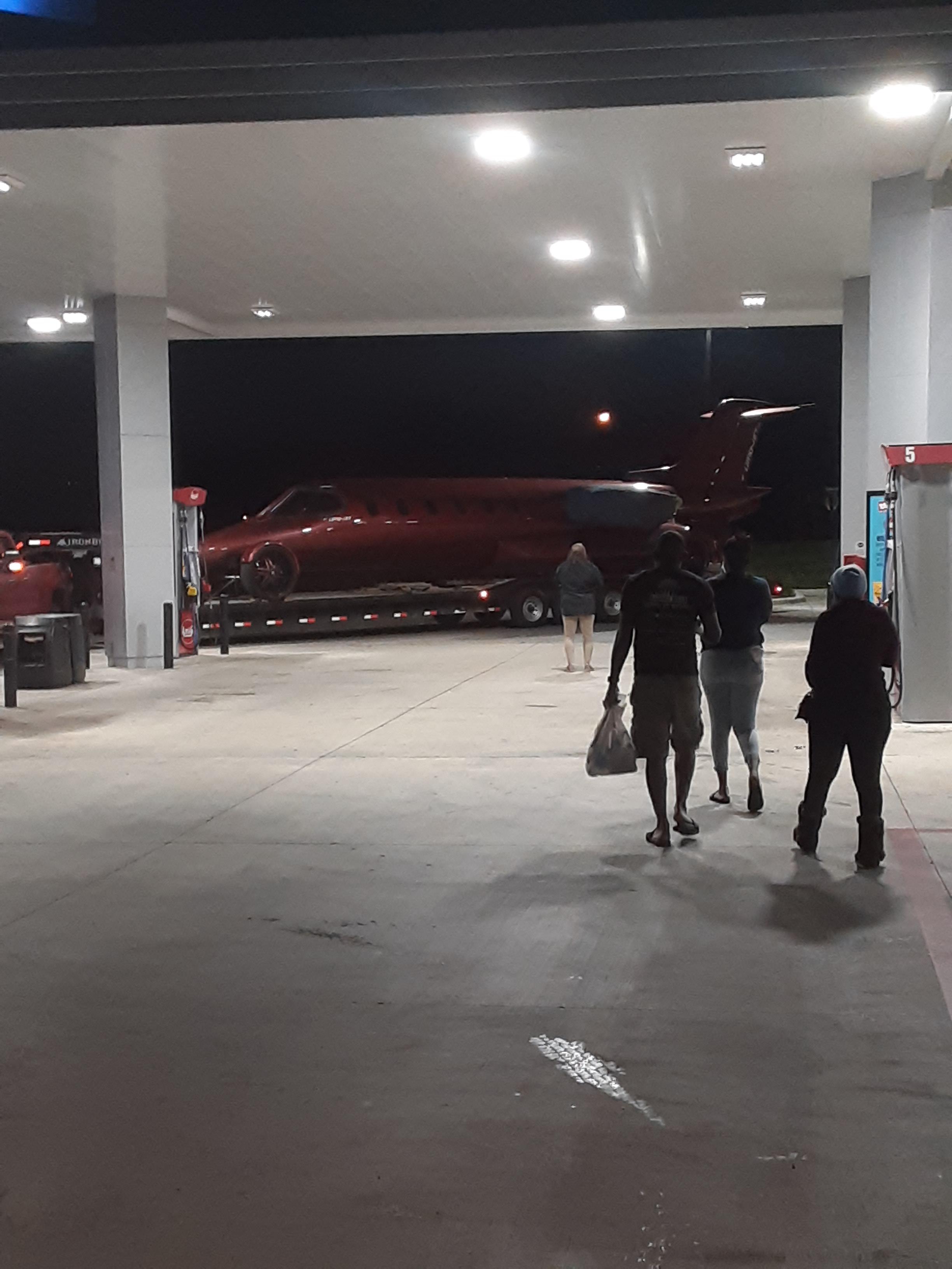 Jet limo. | Scrolller