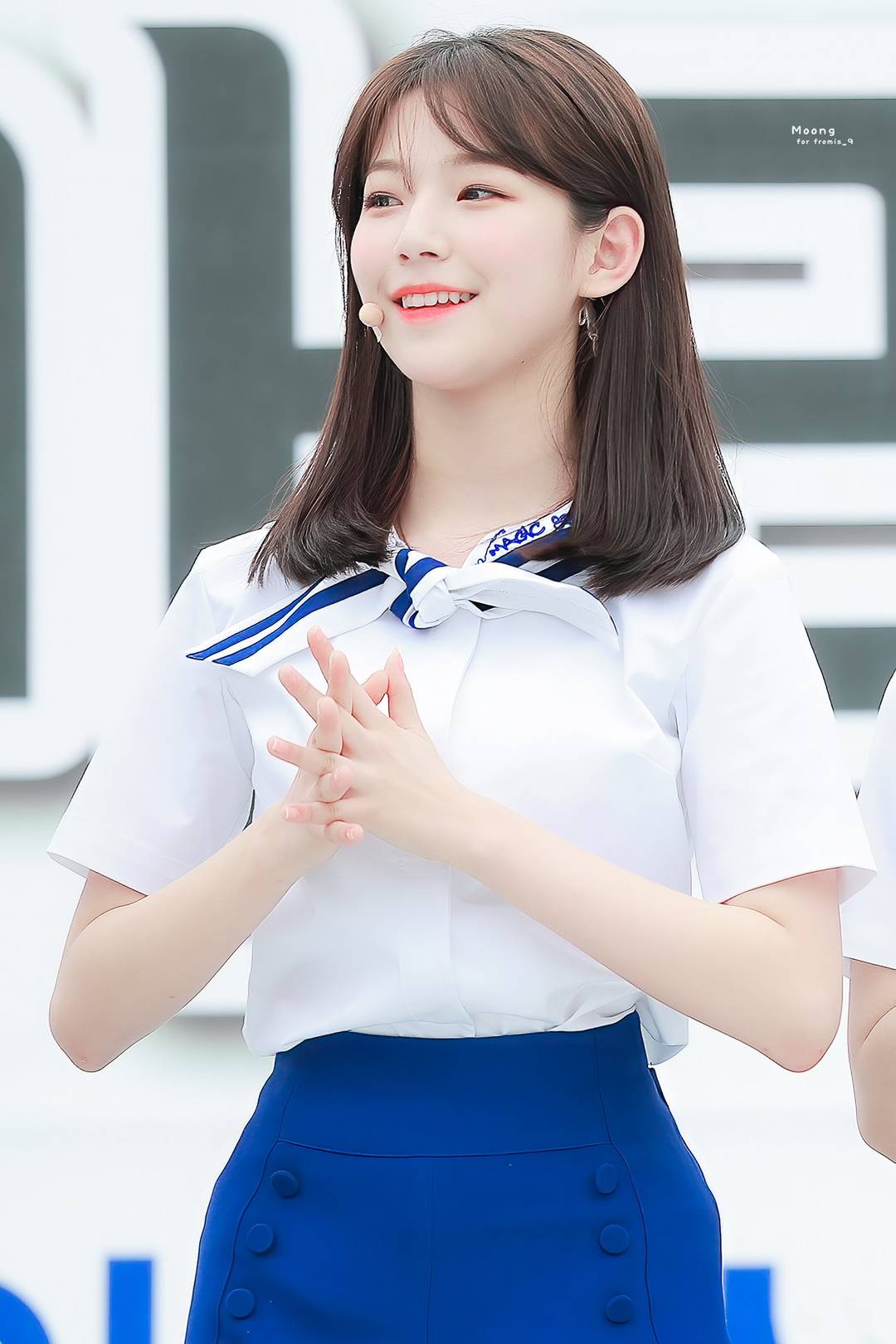 Jiheon planning something | Scrolller