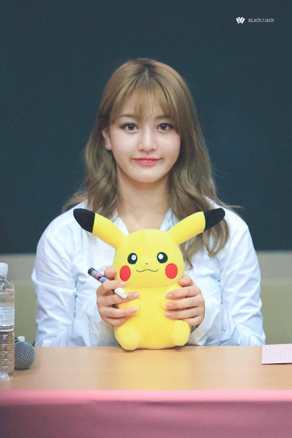 JIHYO with Pikachu | Scrolller