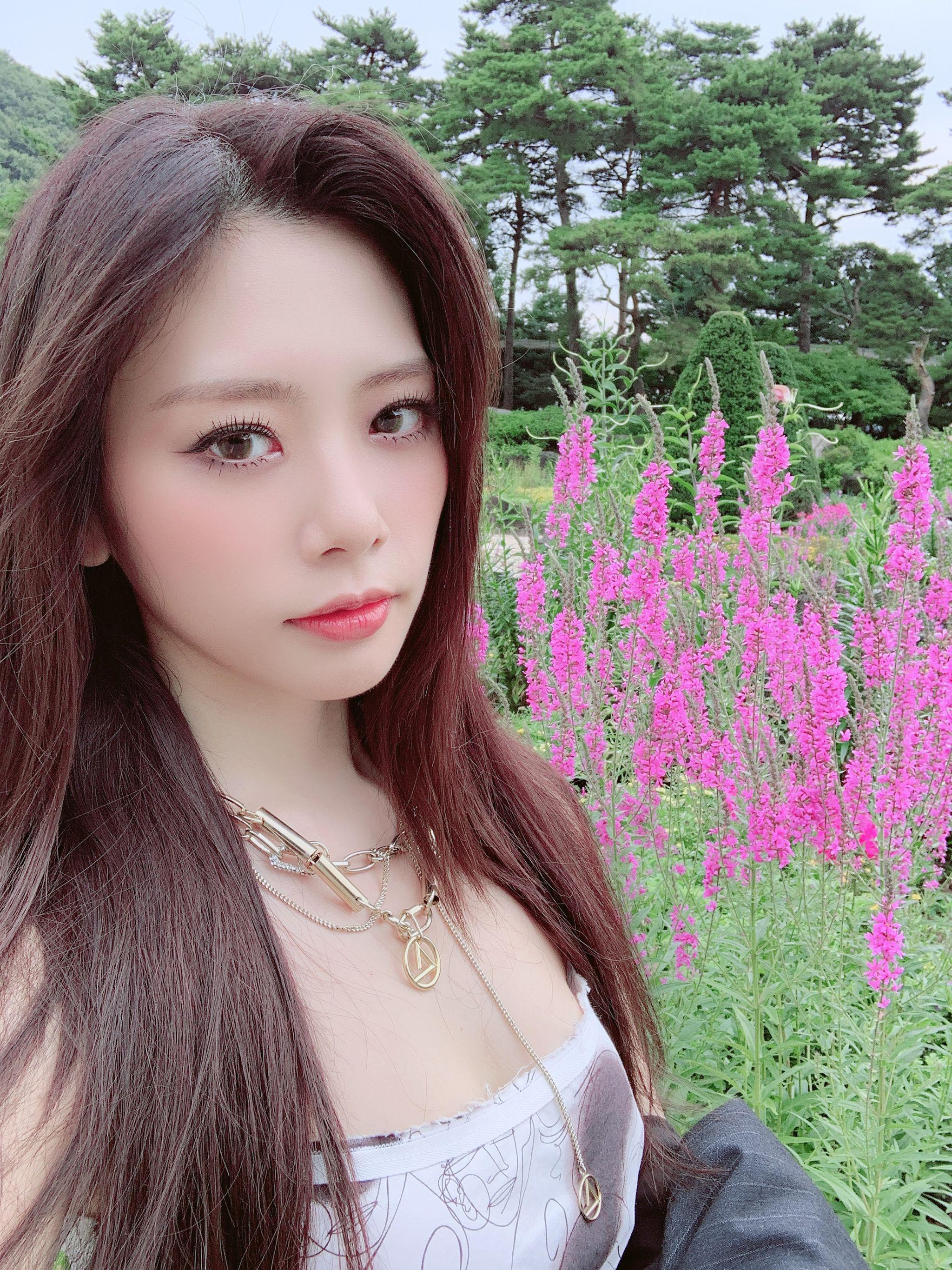 Dreamcatcher - JiU | Scrolller