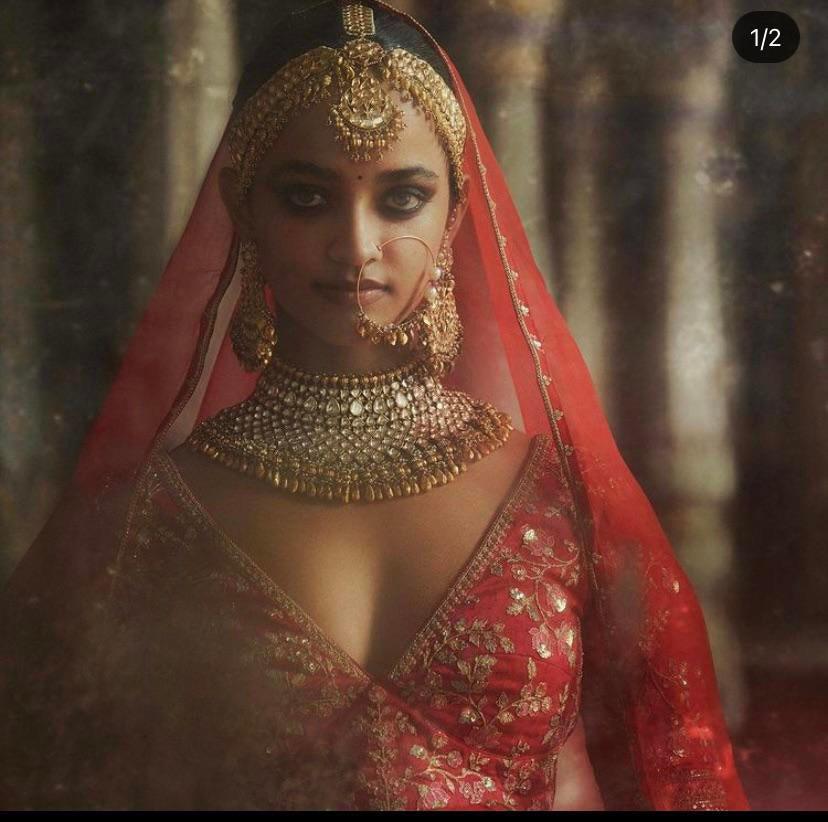 Jo to thicc mature women in desi attire | Scrolller