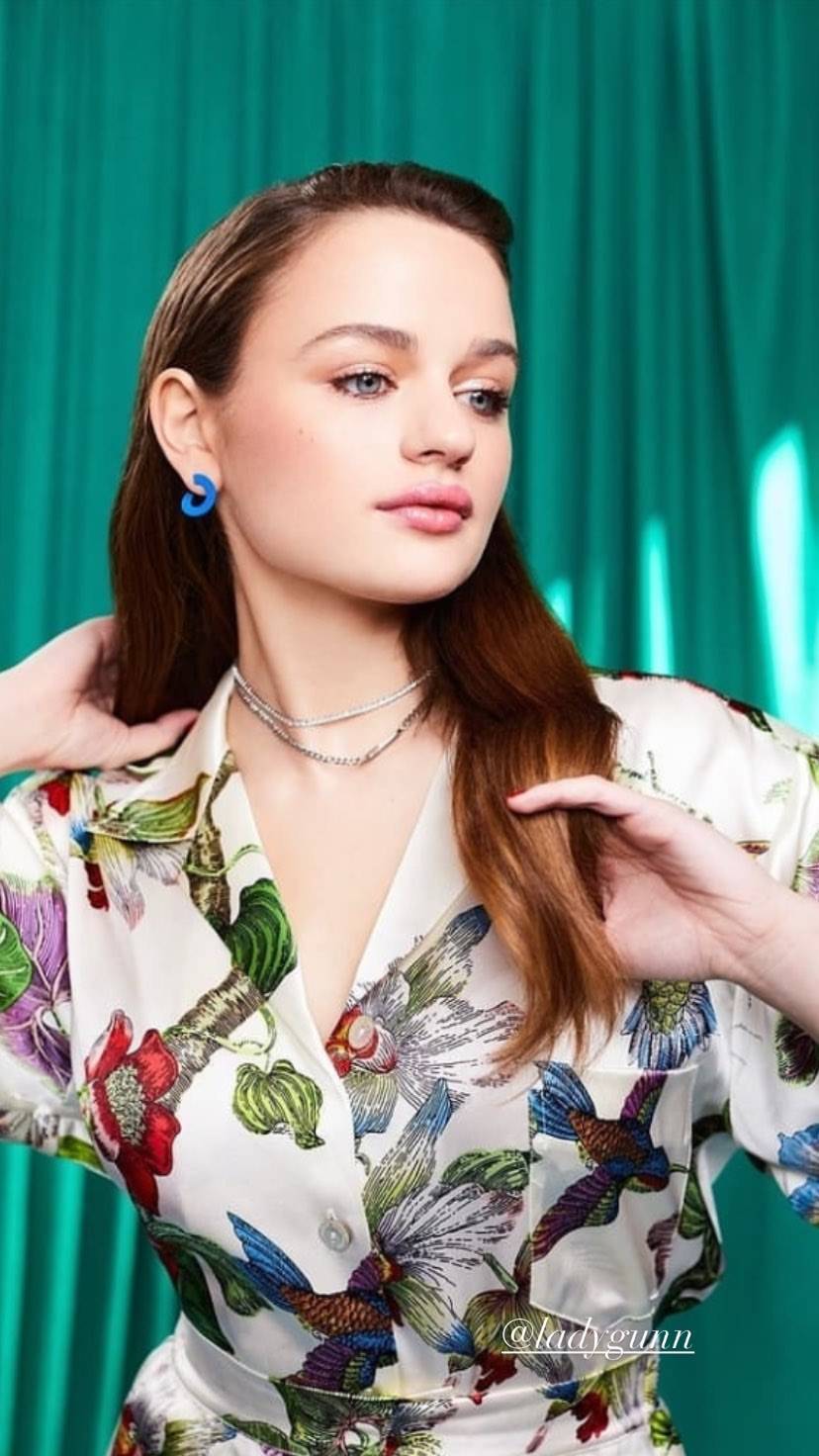 Ladygunn extra | Scrolller