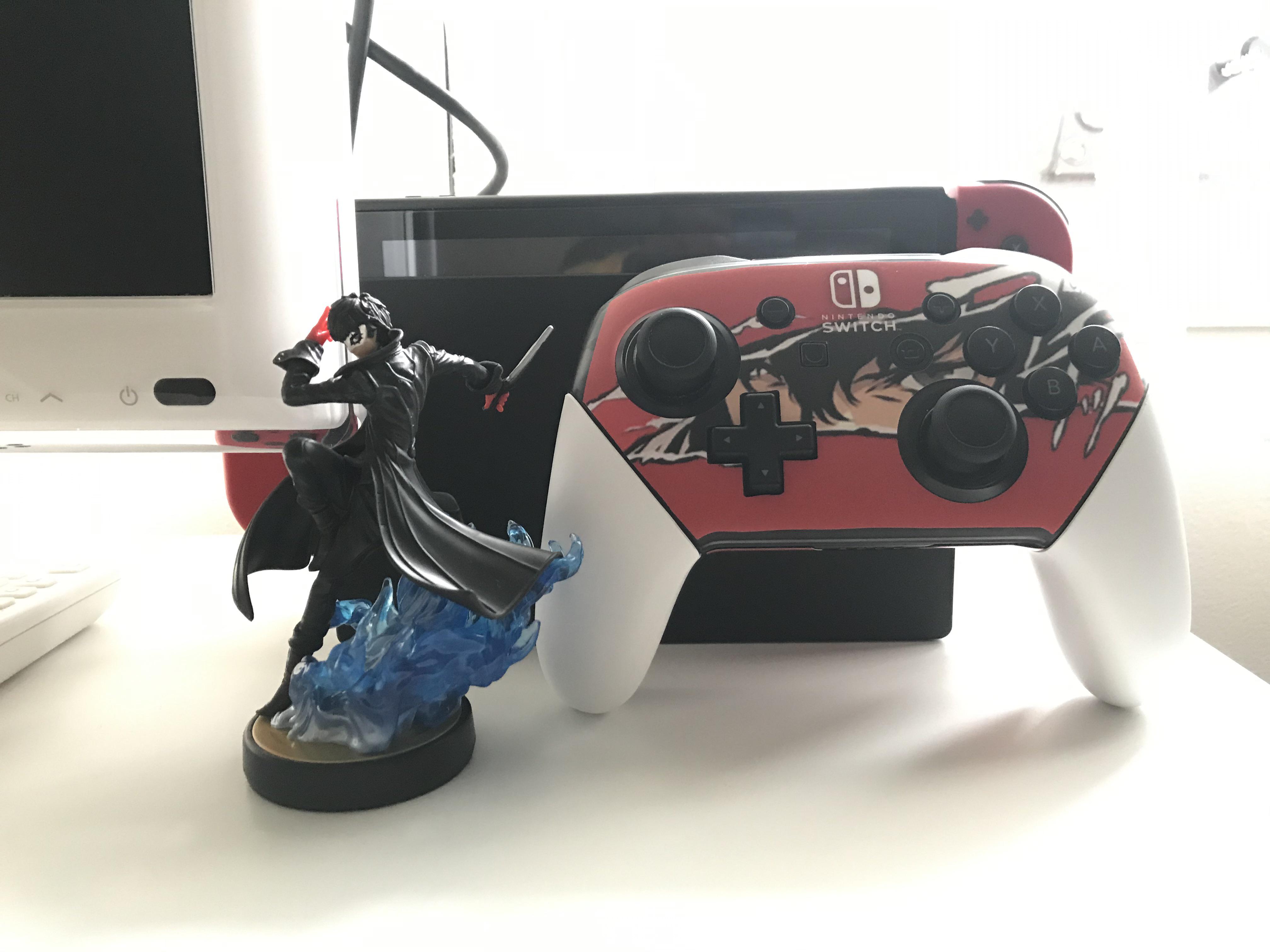 Joker fits well with my custom controller | Scrolller