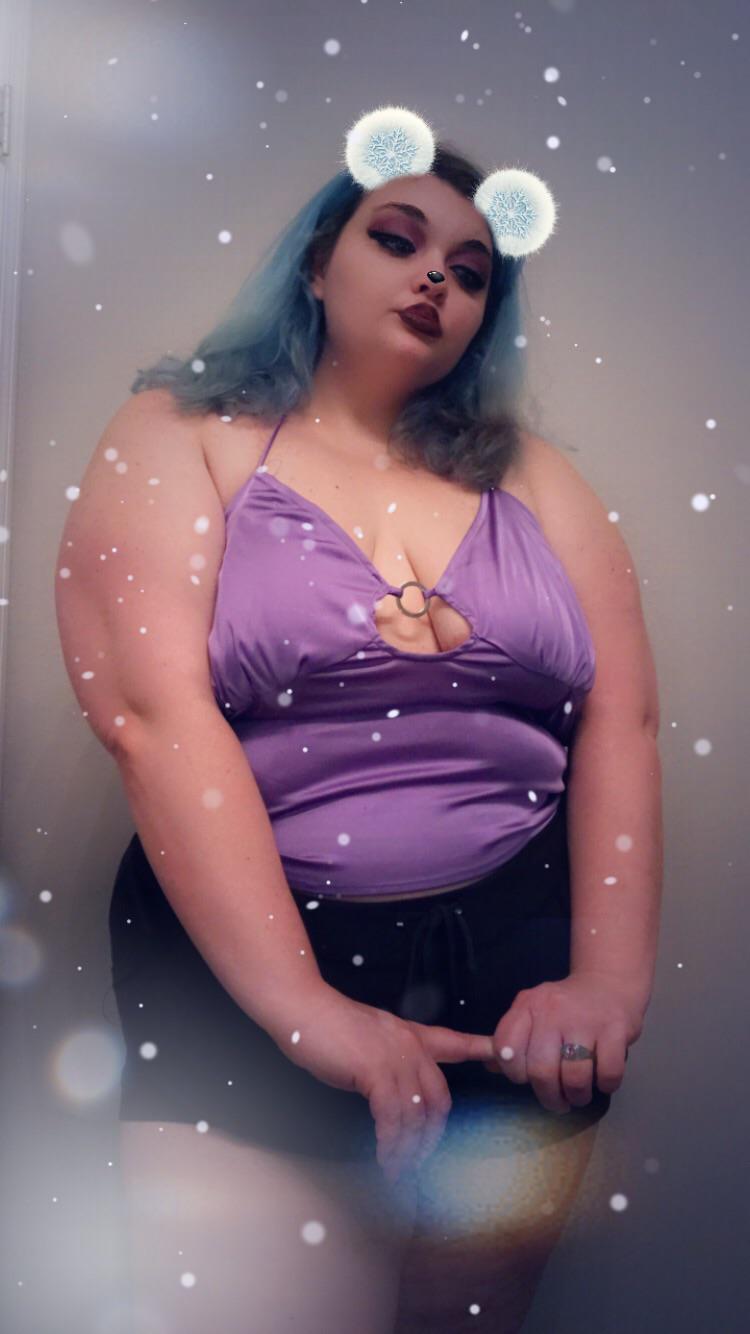 Just a brat who wants to be tamed :( | Scrolller