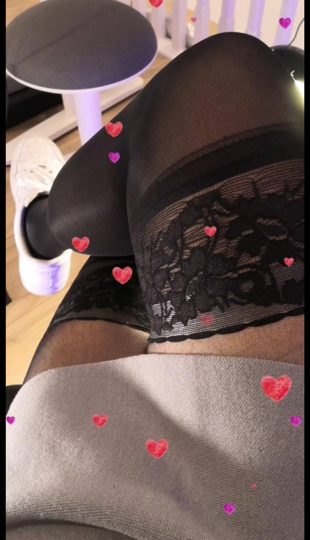 Chilling x | Scrolller