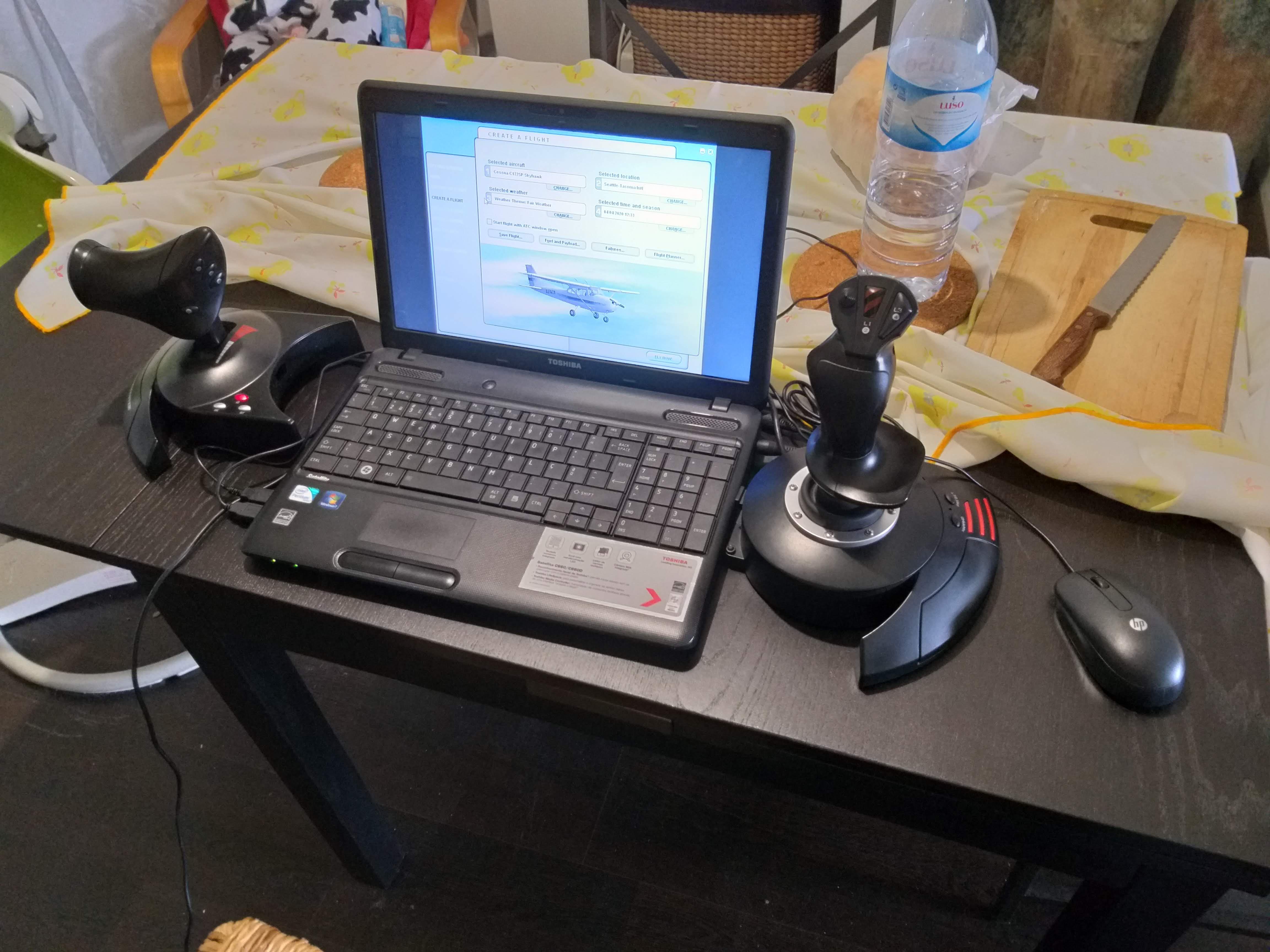 Just discovered this sub and it's awesome. Here's my humble setup. | Scrolller