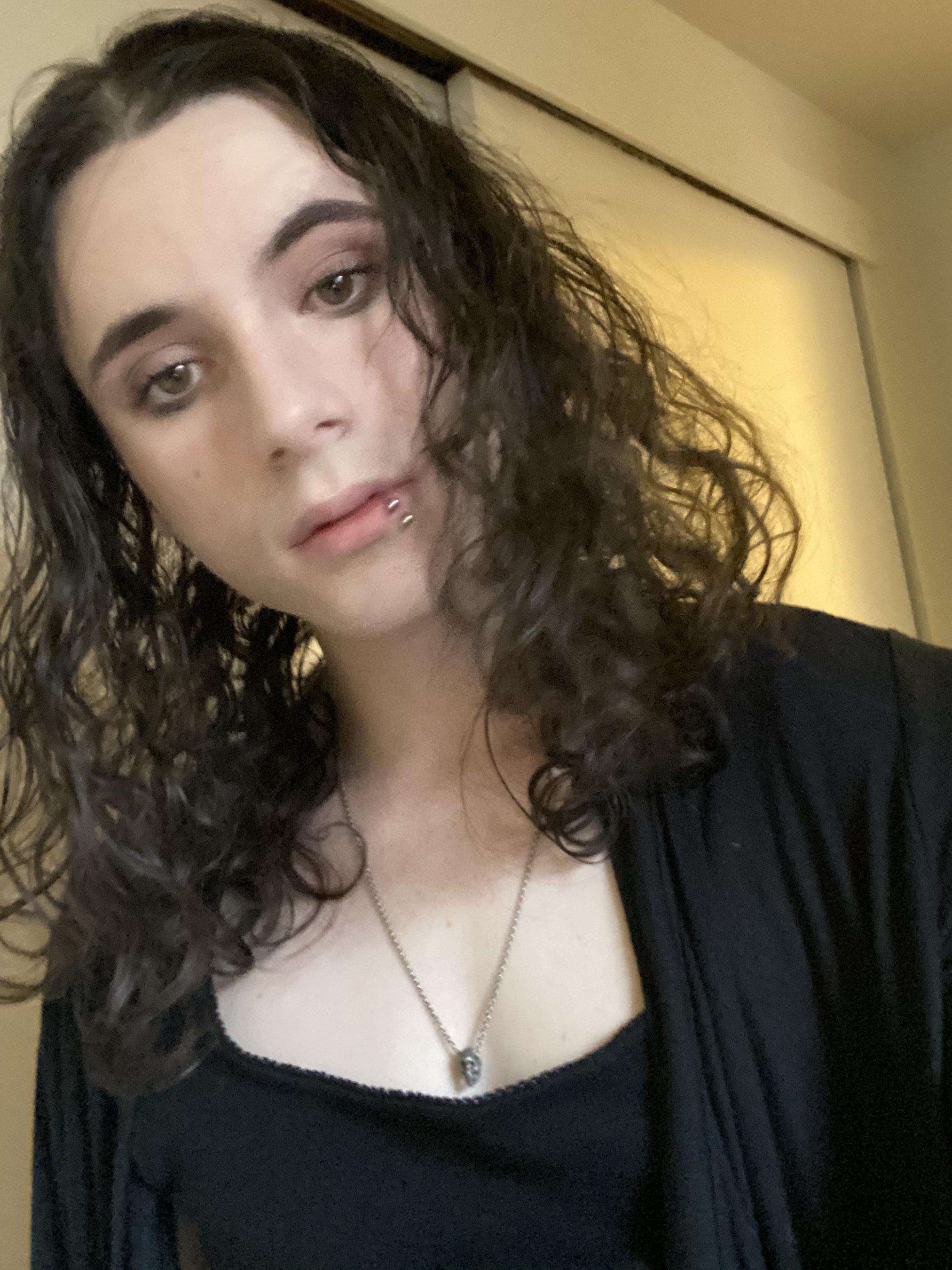 Just discovered this subreddit!! Hi cuties ! | Scrolller