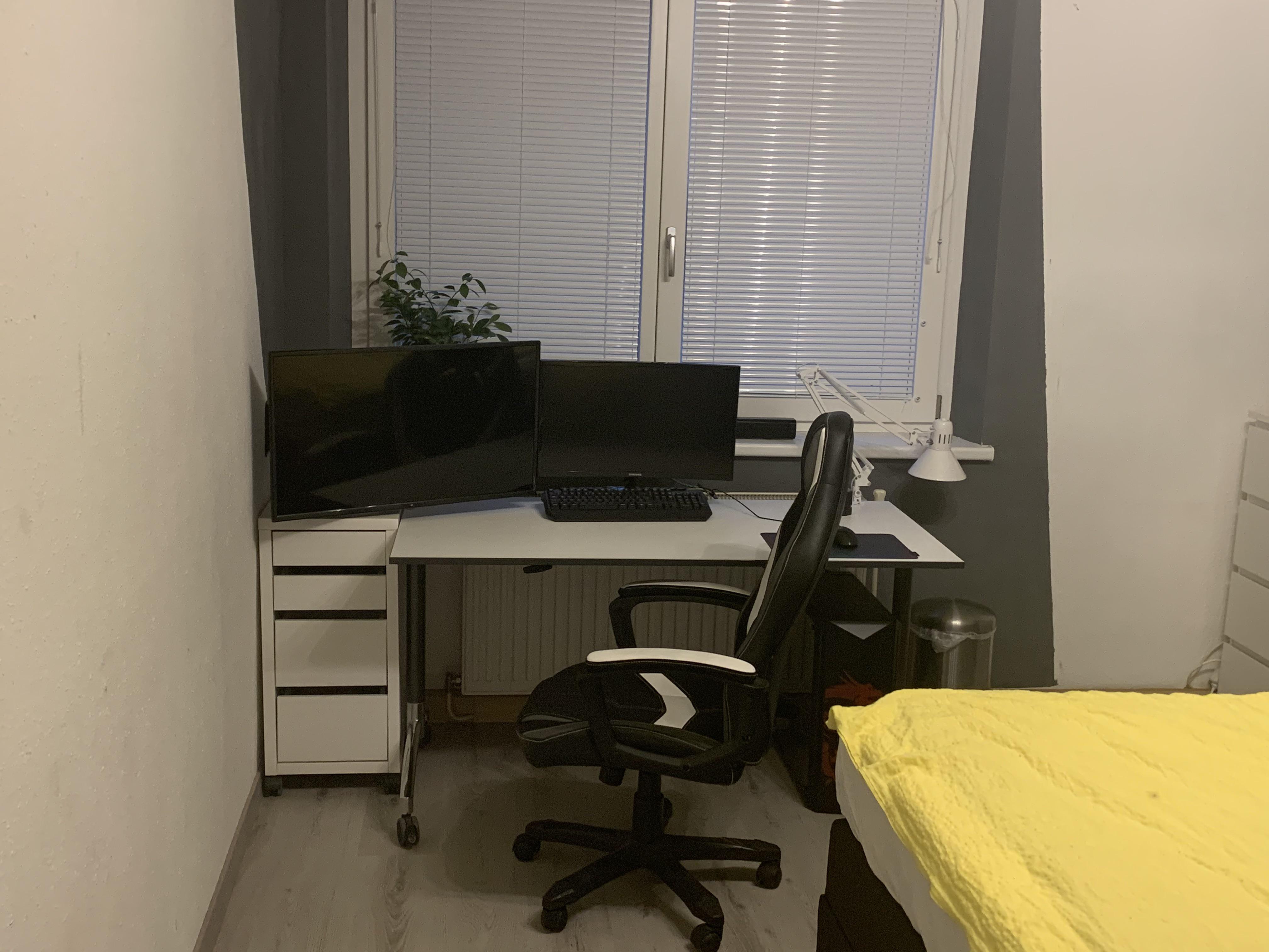 Just finished my setup | Scrolller