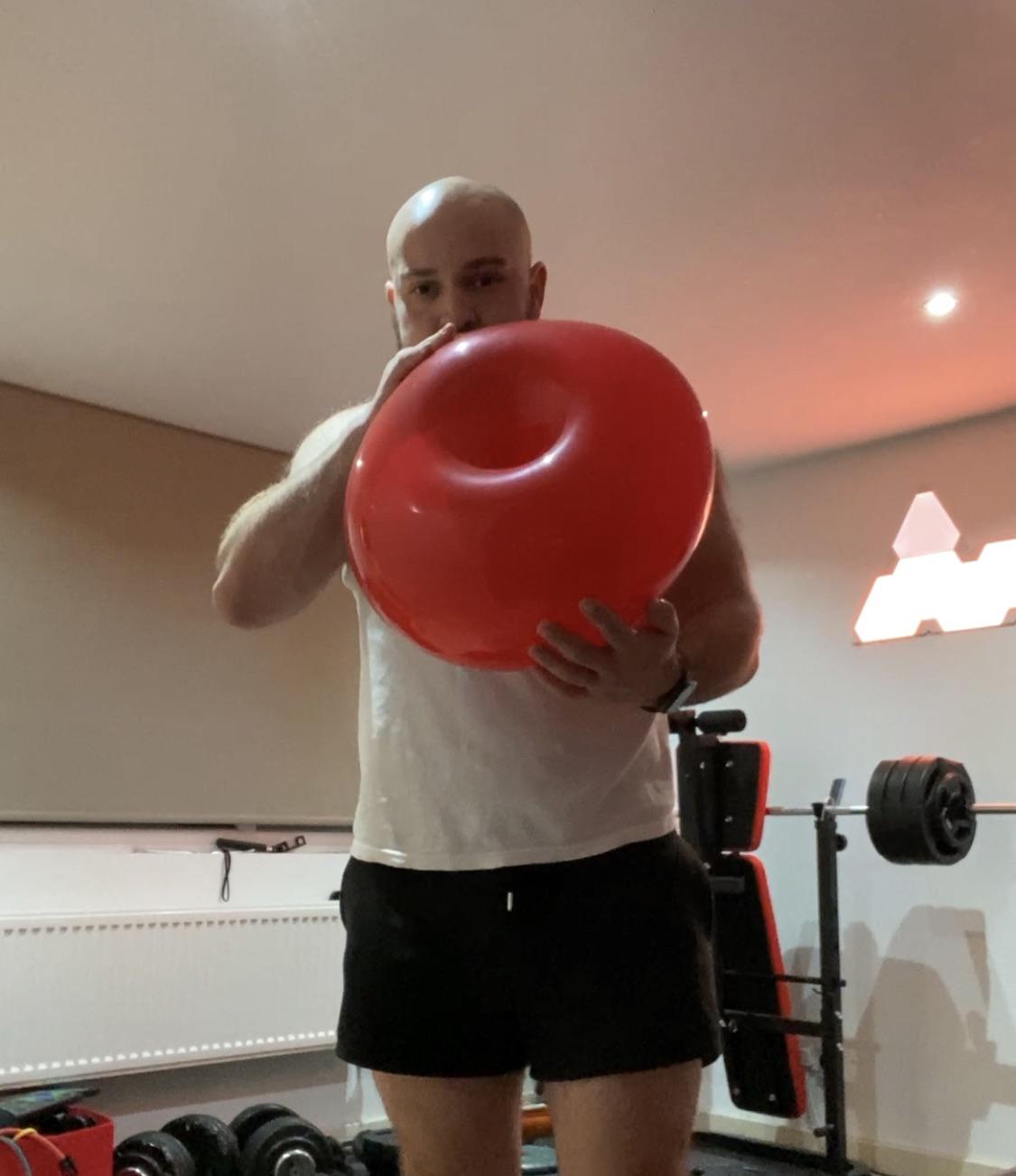 Just inflated my first ever Geo Donut. This is going to be fun 🥵 | Scrolller