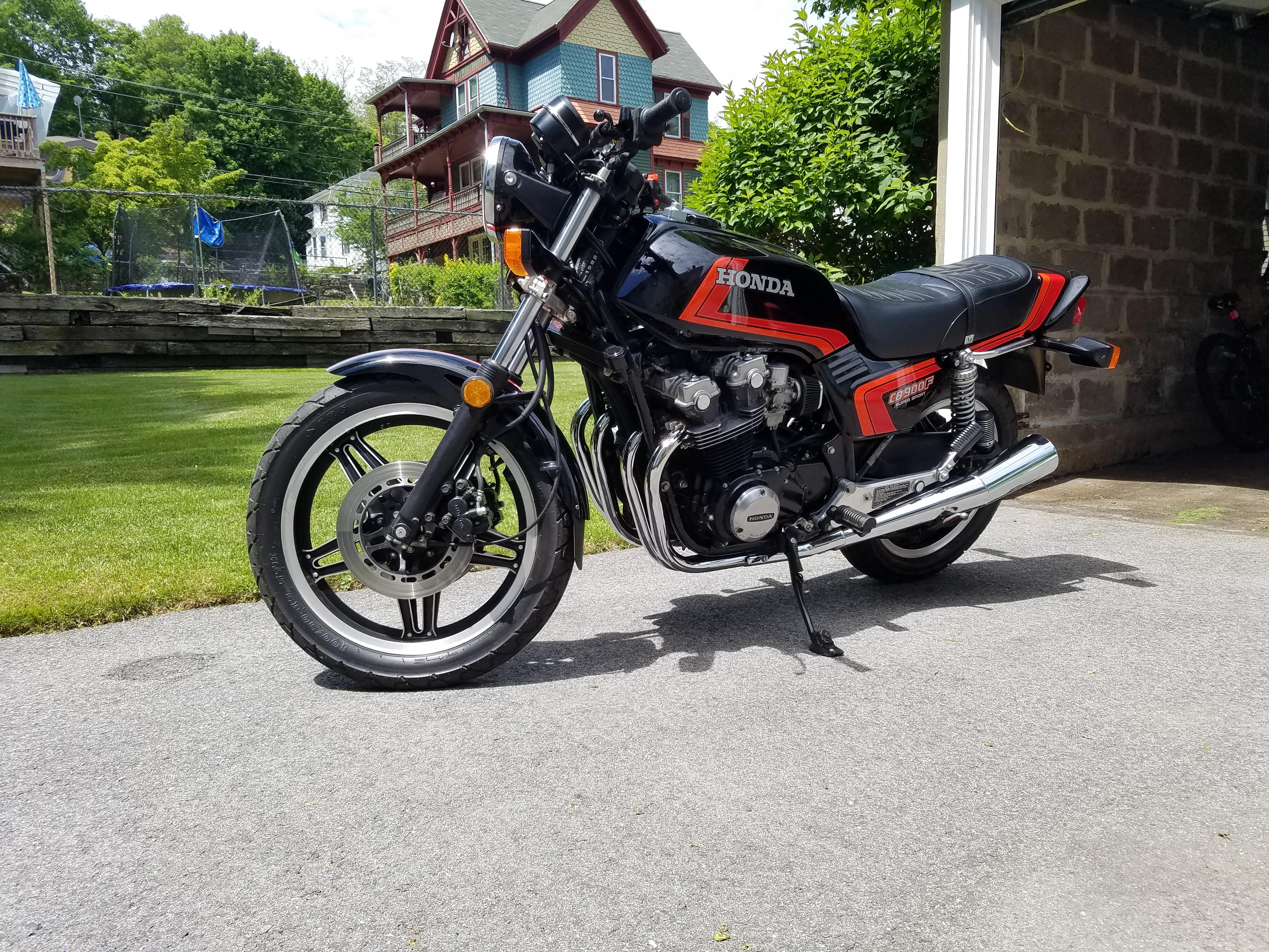 Just picked her up yesterday. 82 CB900F. | Scrolller