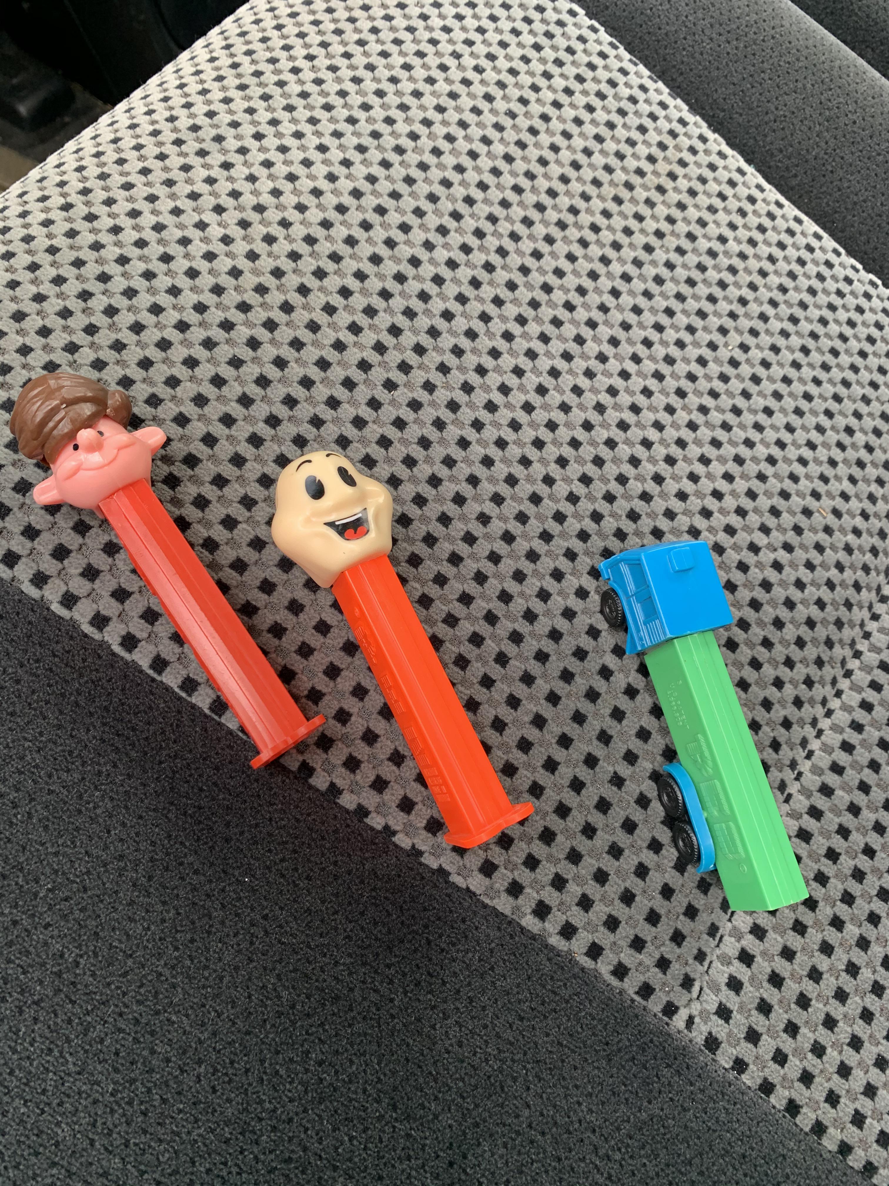 Just picked these up can anyone identify the middle and left? | Scrolller