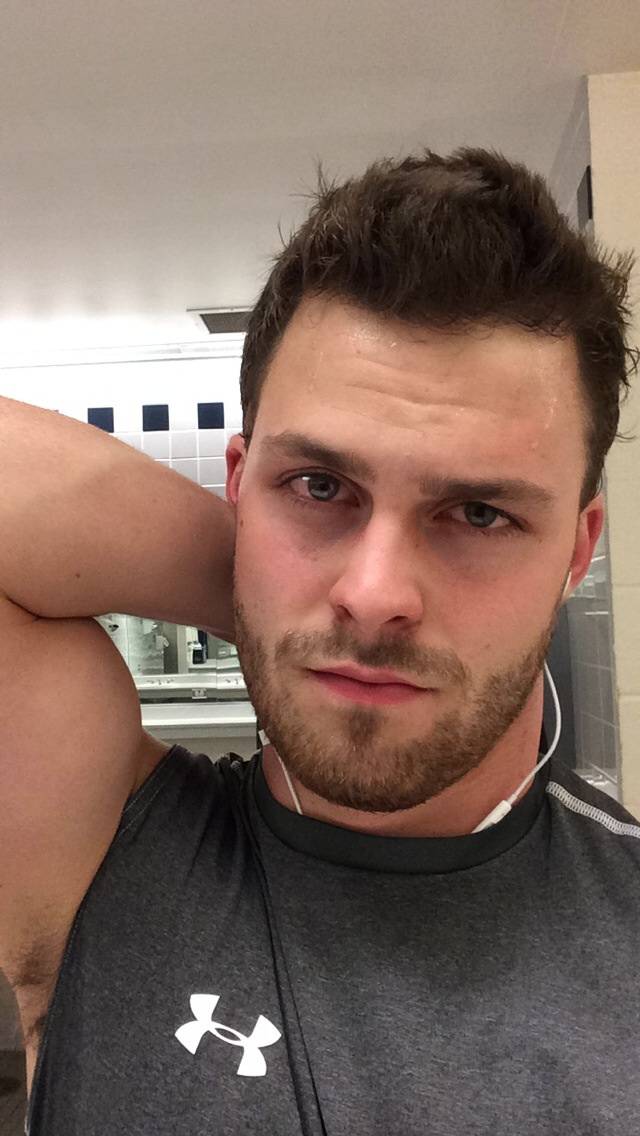 Just wrapped up leg day | Scrolller