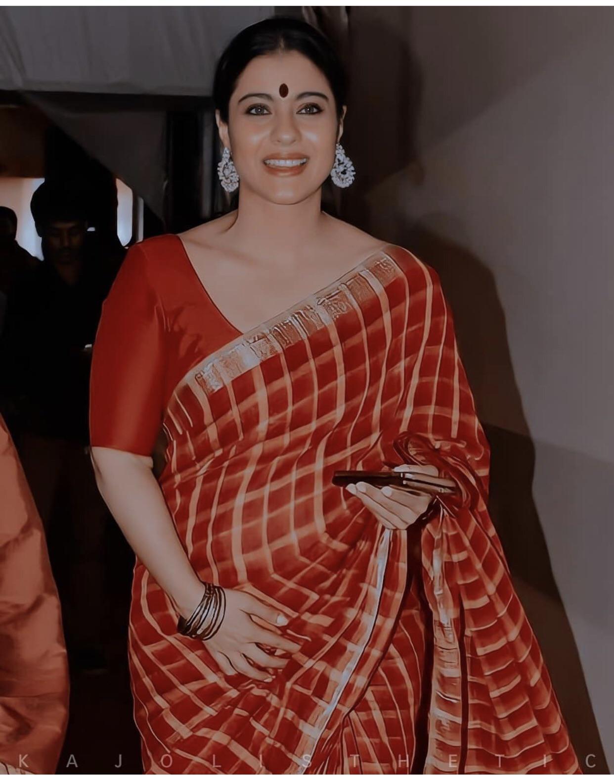 Kajol touching her cunt in public | Scrolller