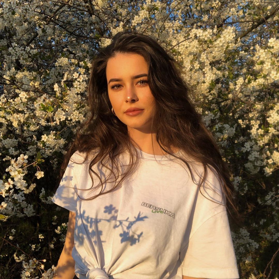 Kamila Łapa | Scrolller