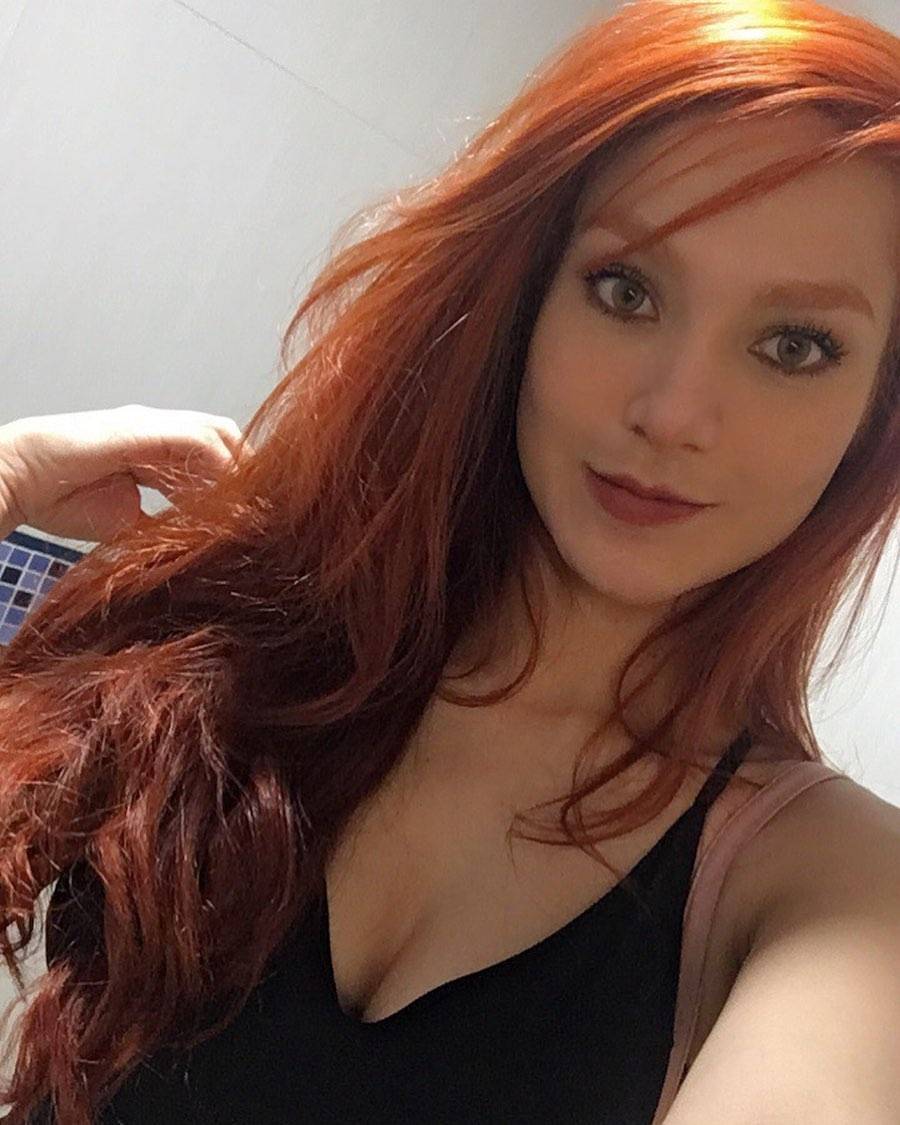 Kamila Pompeu | Scrolller