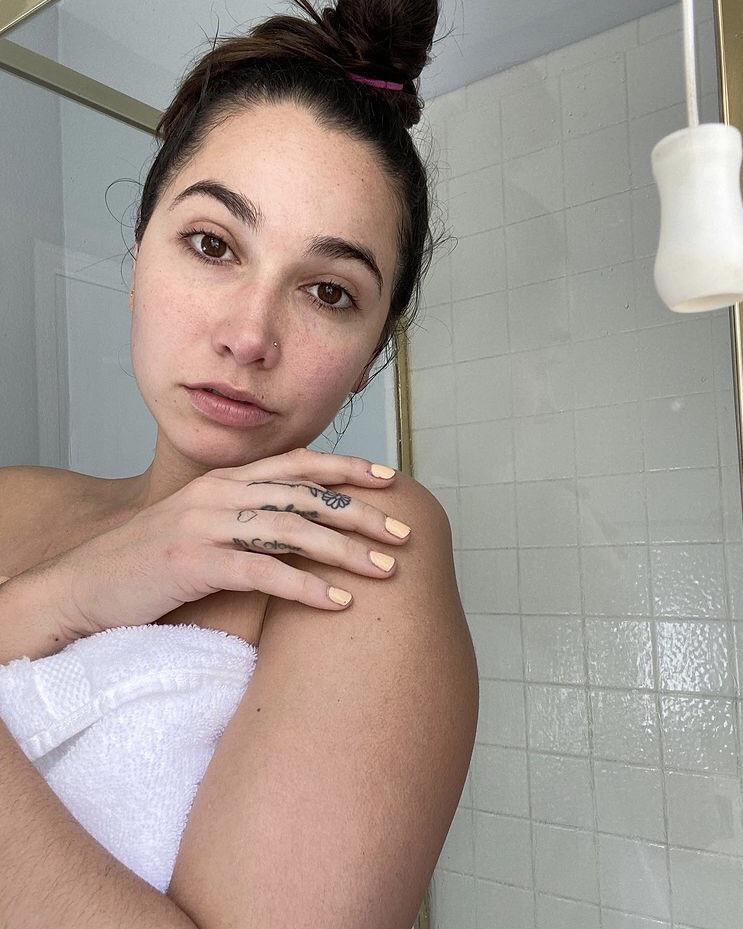 Karlee grey | Scrolller