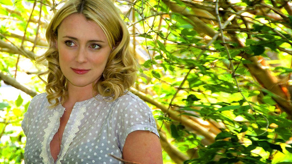 Keeley Hawes Scrolller