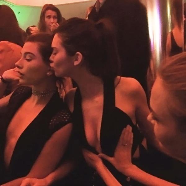 Kendall Jenner groped by Cara Delevingne | Scrolller
