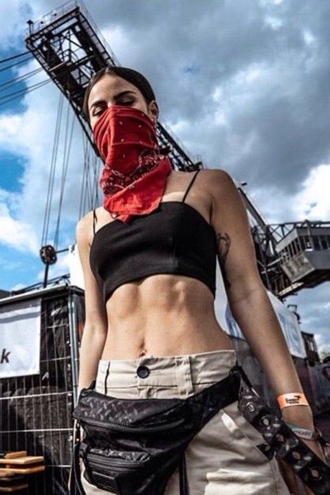 Killer abs | Scrolller