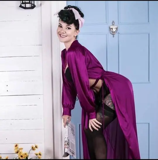 Kitty Kourtney Scrolller
