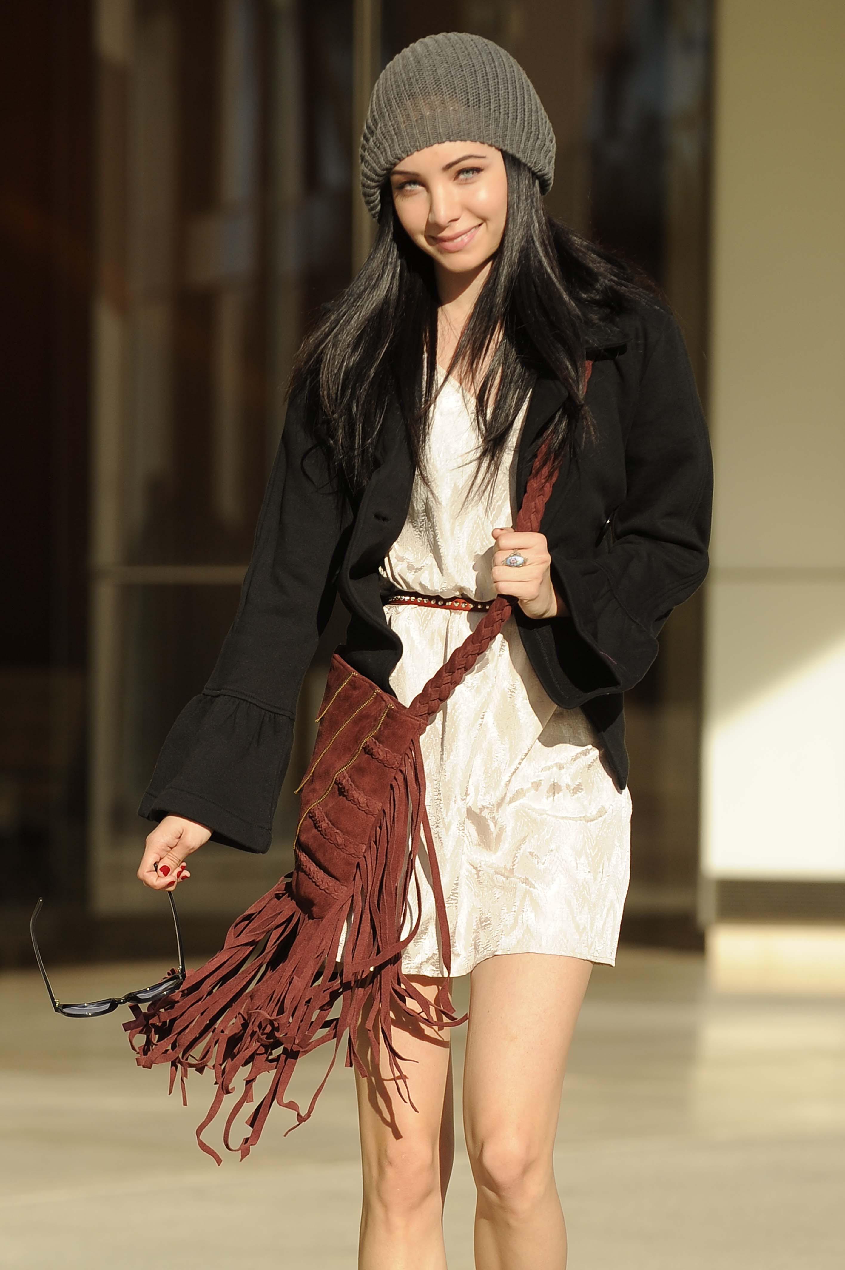 Ksenia Solo | Scrolller