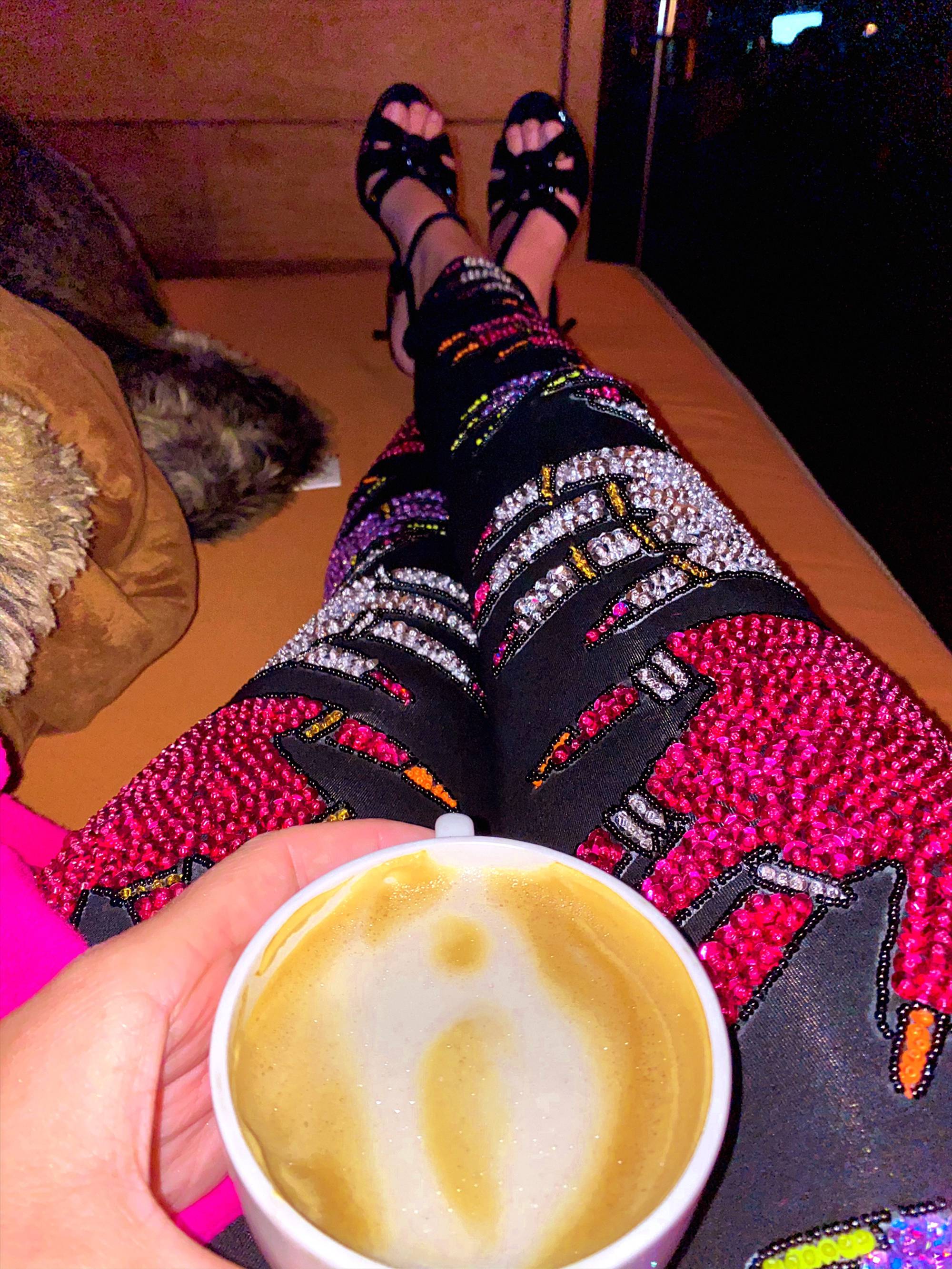 Labia latte | Scrolller