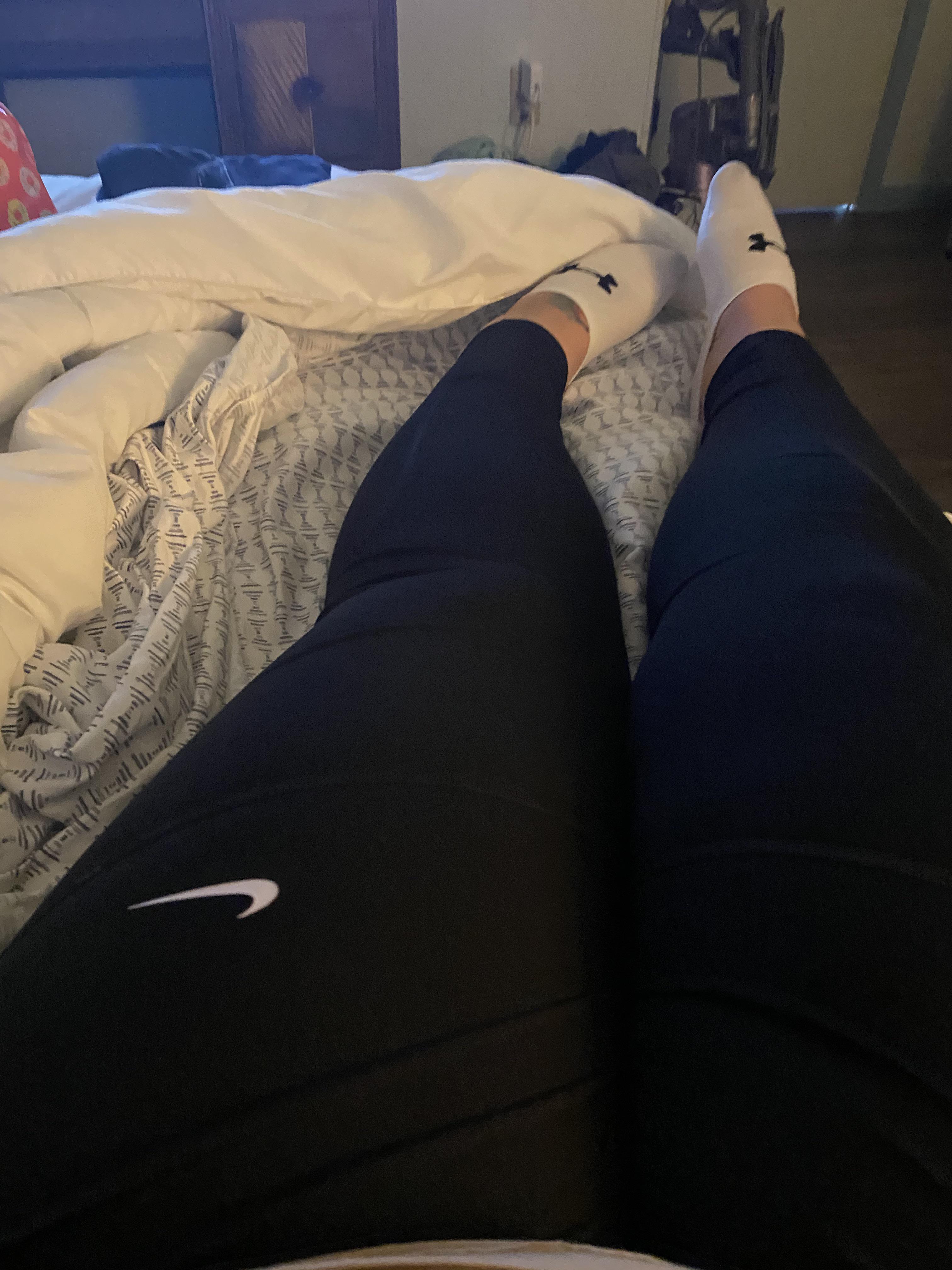 Lady Thick Thighs | Scrolller