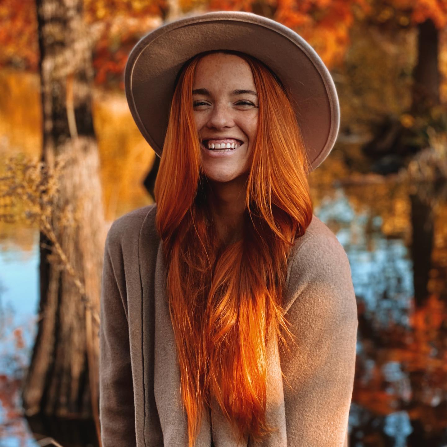 Lara - hair in fall colors (@laravogel_) | Scrolller