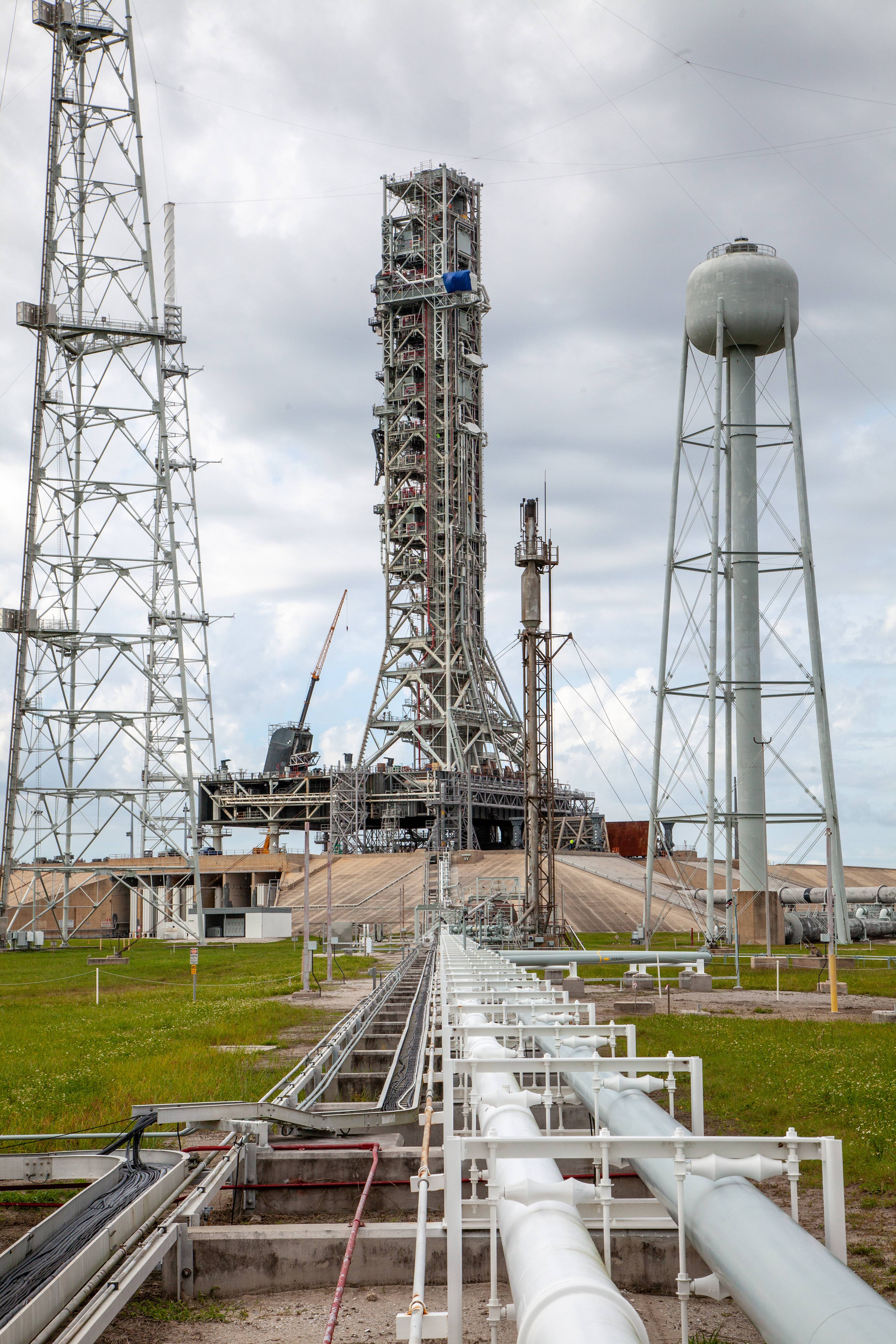 Launch Pad 39B | Scrolller