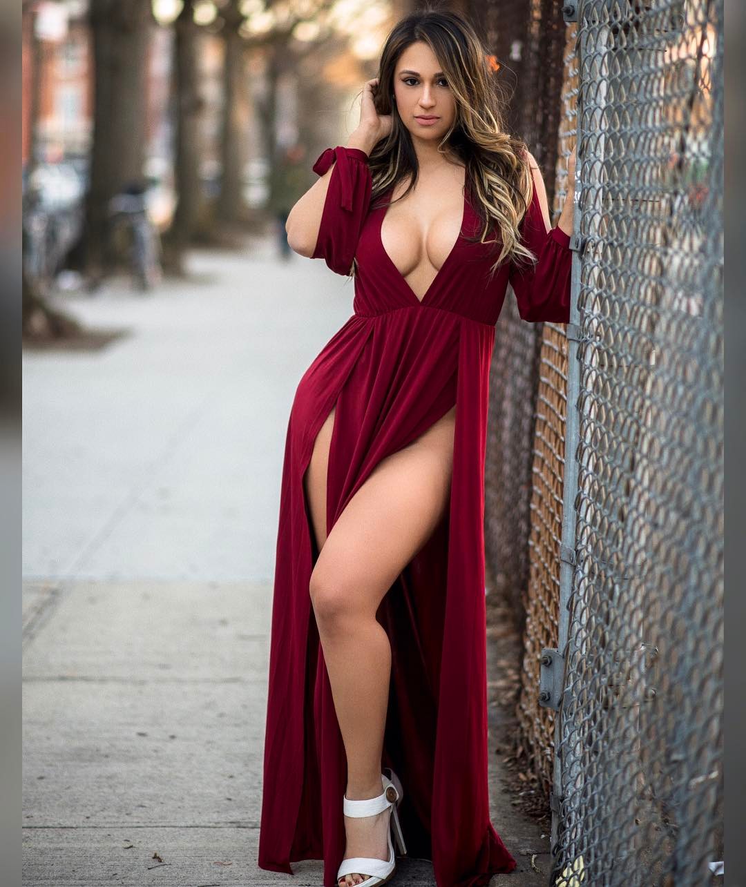 Laura Ivette | Scrolller