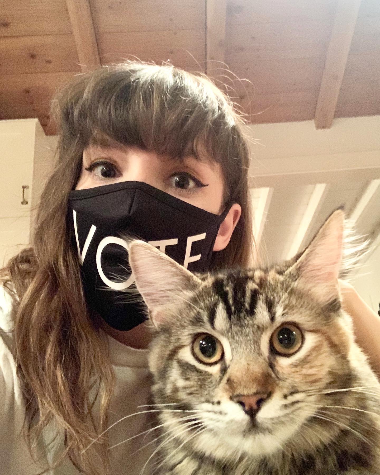 Lauren + Cat | Scrolller