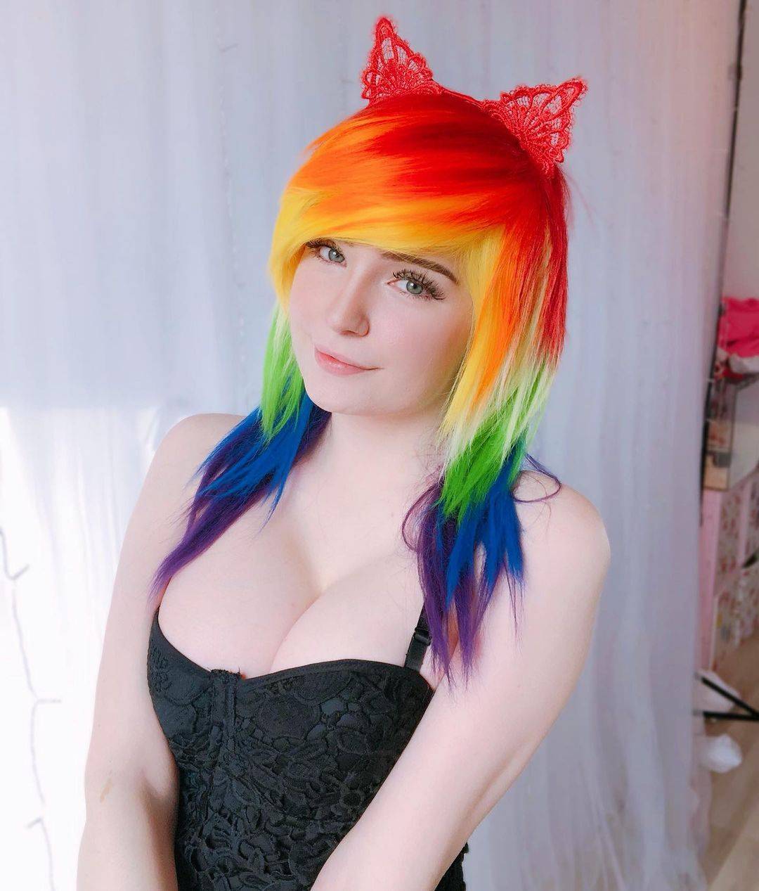 Lea Lolly | Scrolller