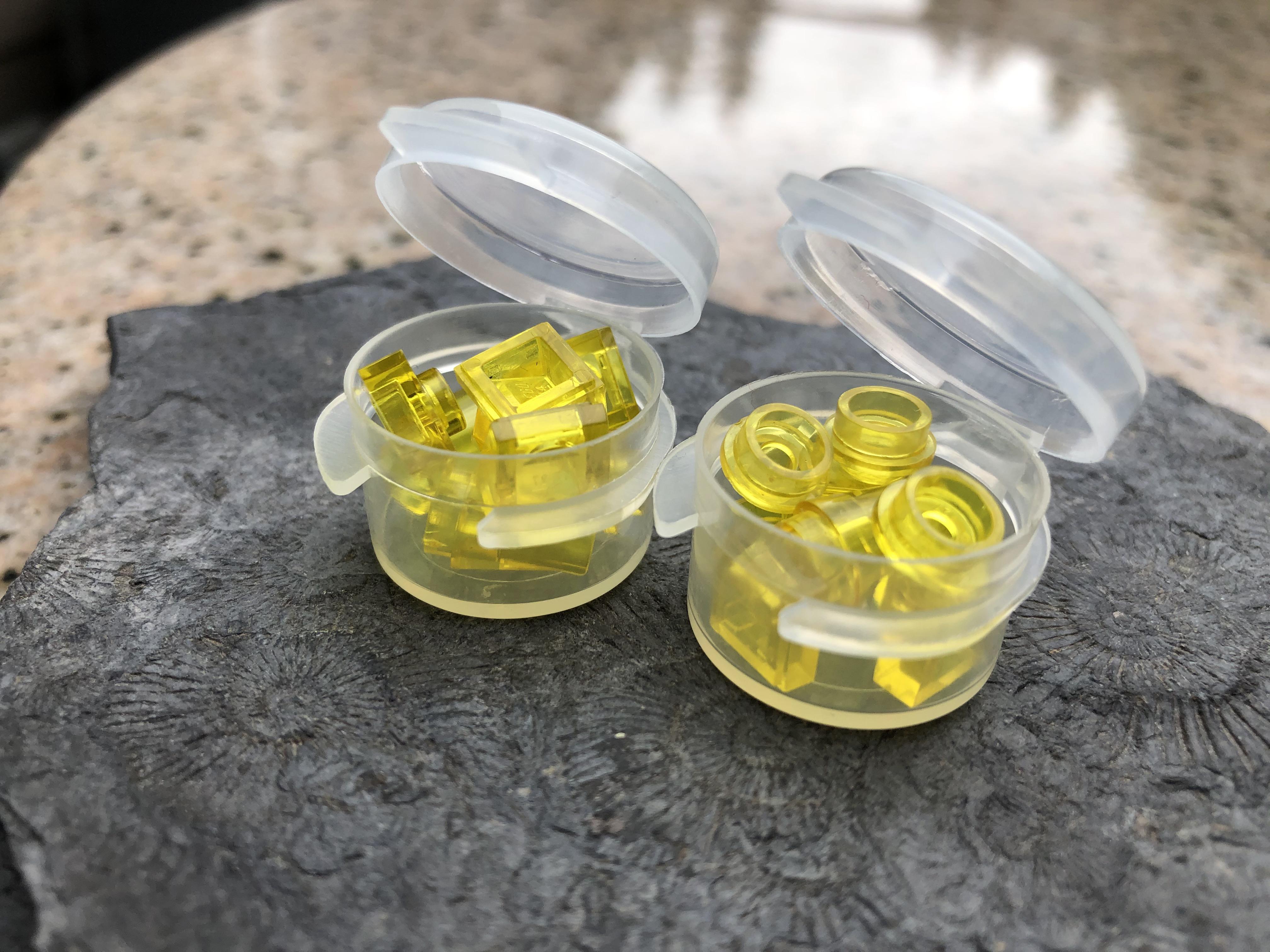 LEGO dabs. | Scrolller