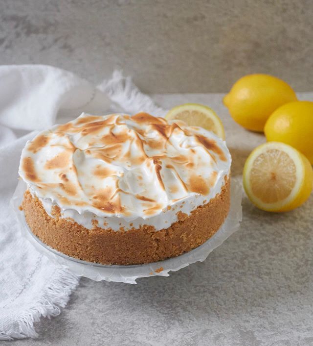Lemon meringue pie | Scrolller