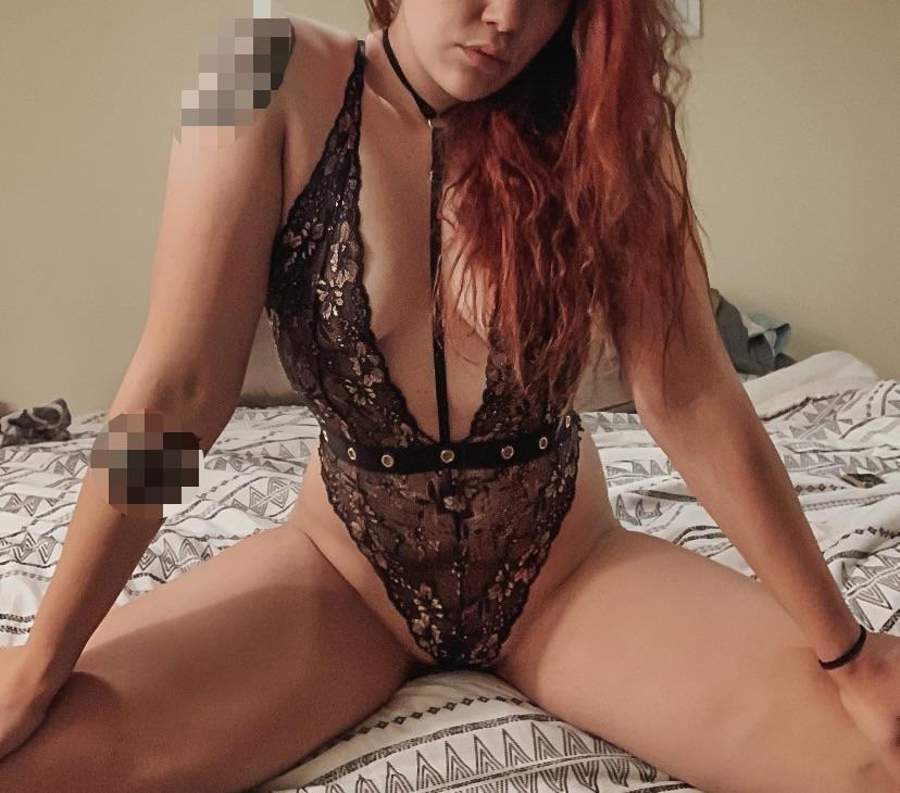 Let me be your bedtime snack? | Scrolller