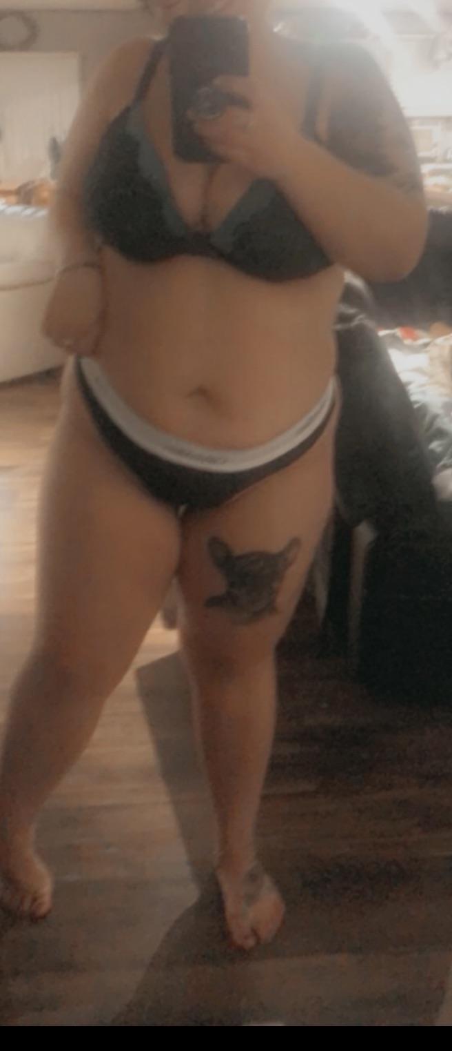 Let’s cuddle | Scrolller