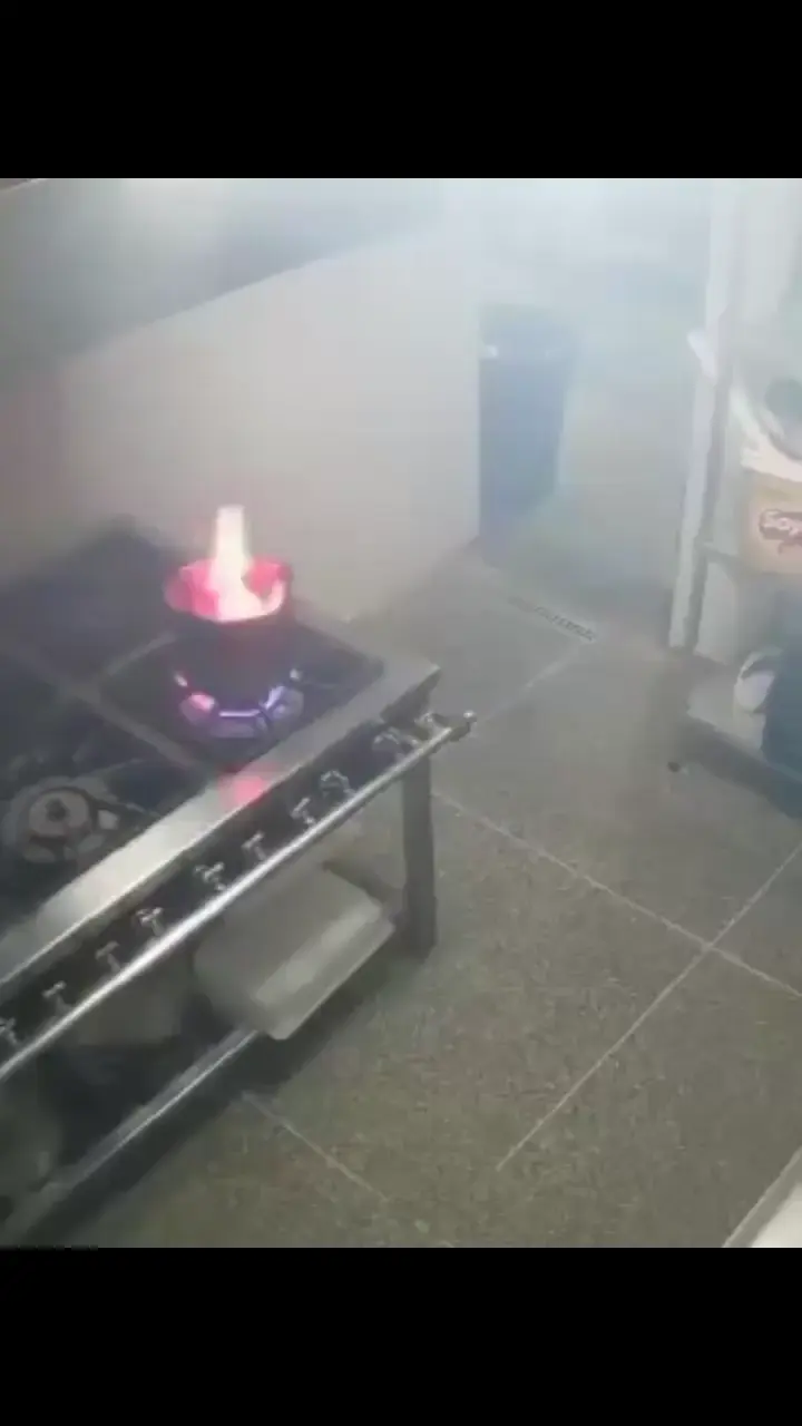 Lets give fire more oxygen | Scrolller