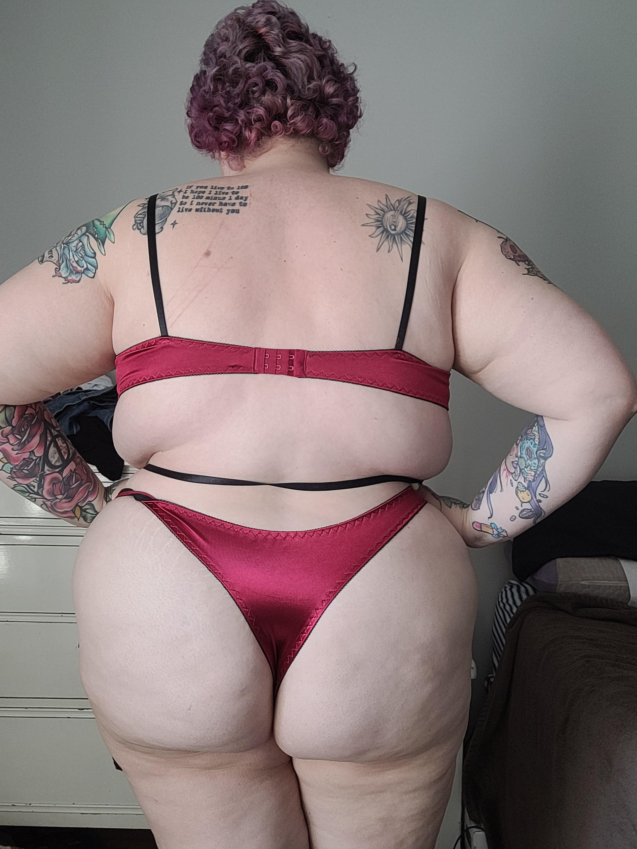 Showing off all my assets | Scrolller