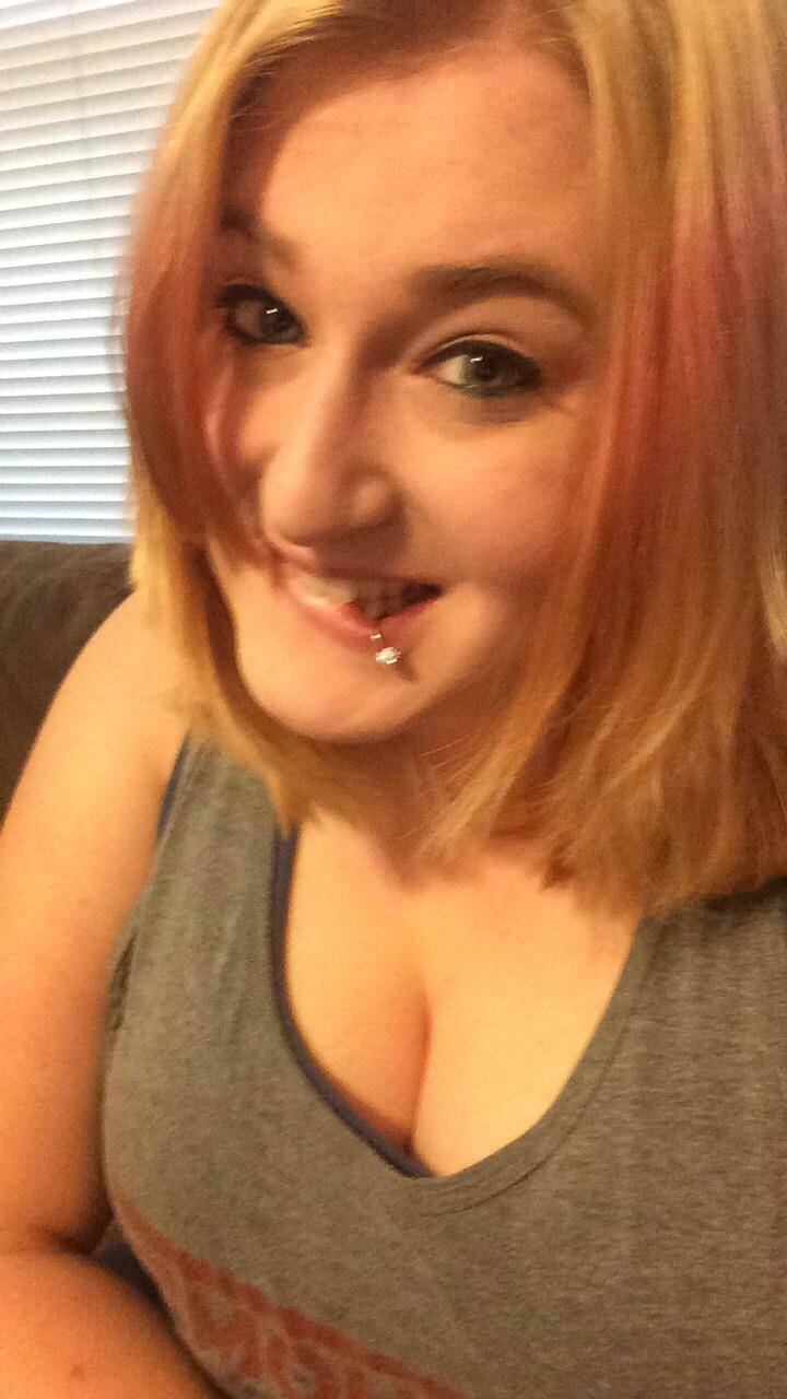 Lil innocent lip bite | Scrolller