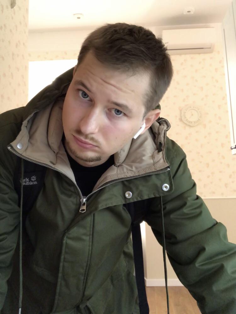 listening to the summertime sadness. | Scrolller