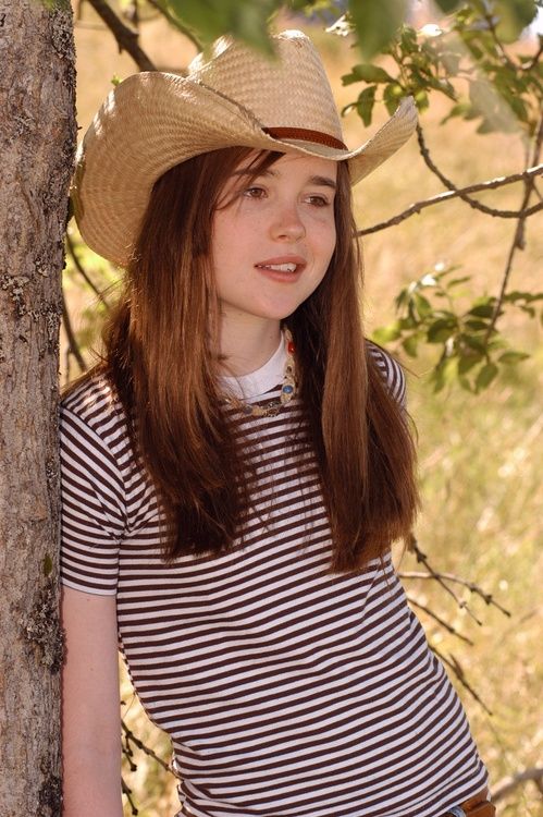 Little Ellen | Scrolller