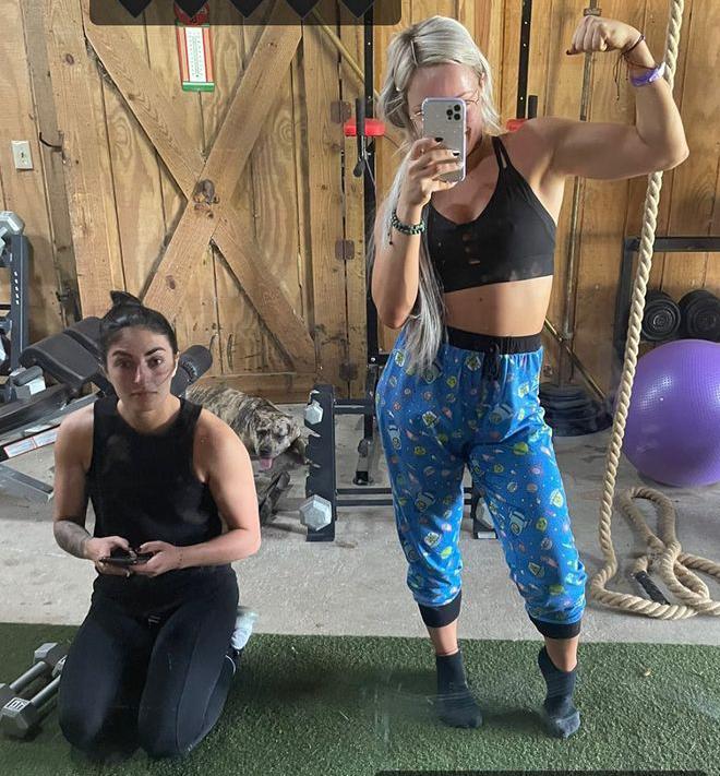 Liv & Sonya Deville | Scrolller
