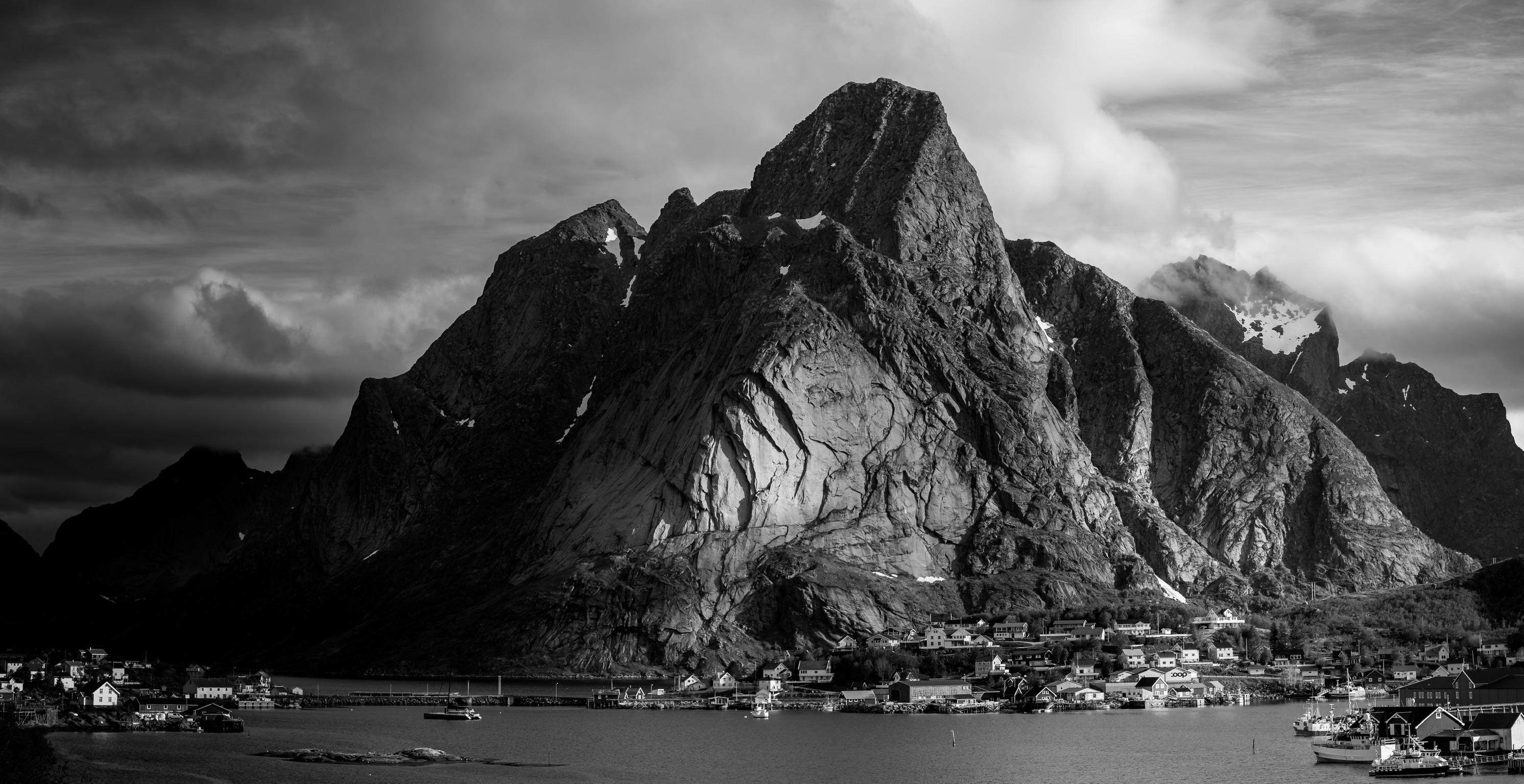 Lofoten Islands, Norway [OC] | Scrolller