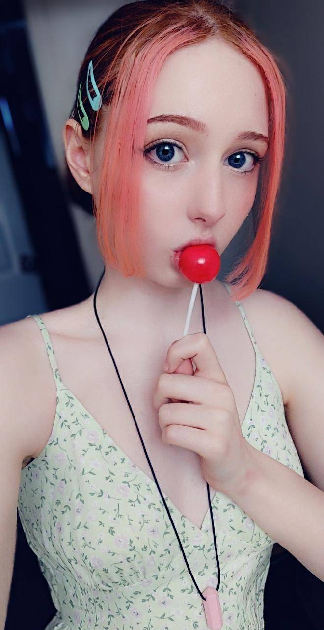 Lollipop lollipop 🎶 [OC] | Scrolller
