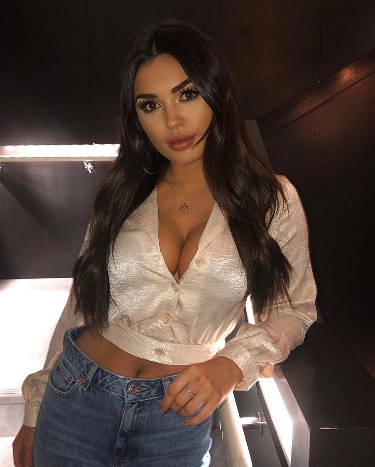 Looking Amazing | Scrolller