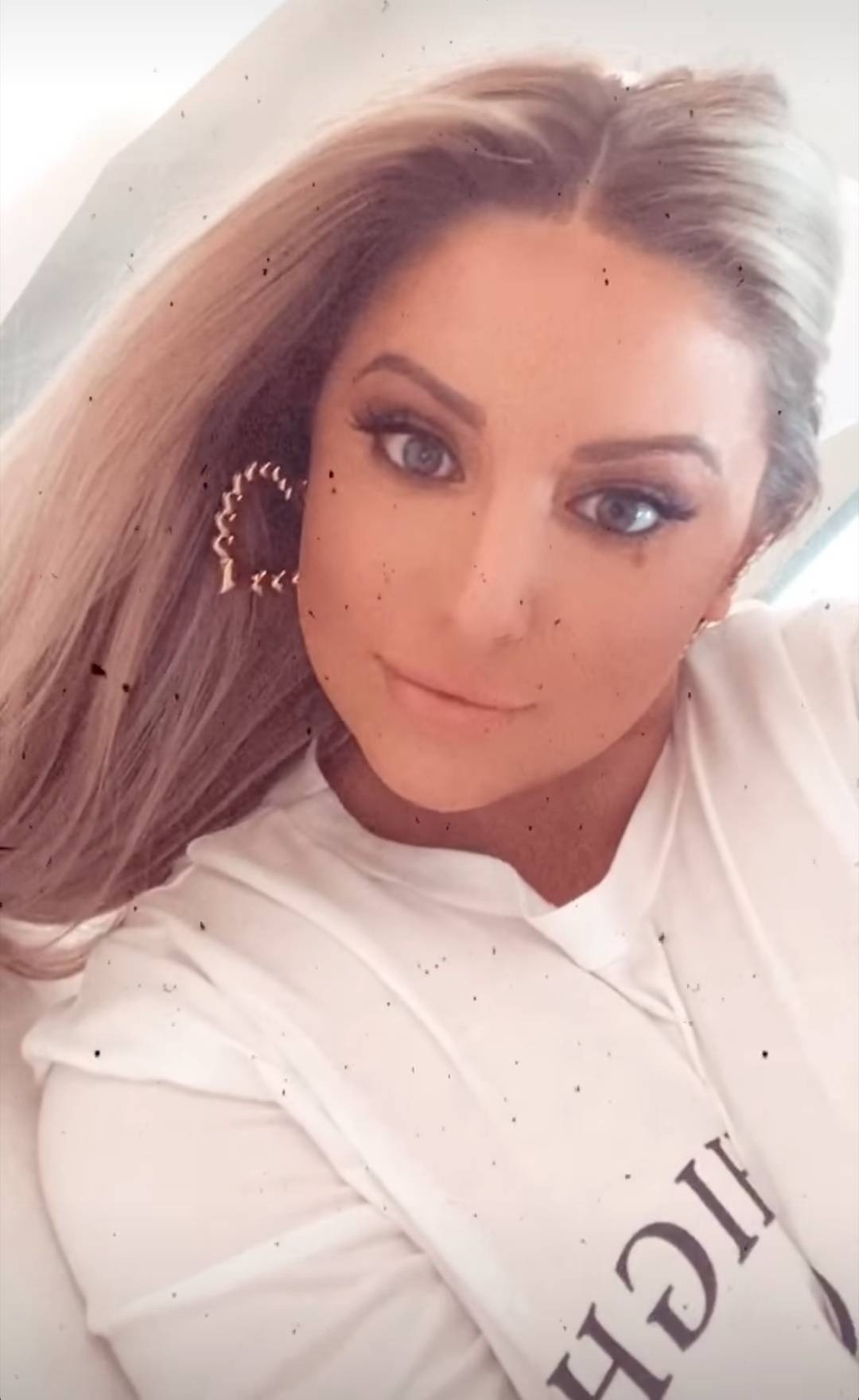 Looking Pretty | Scrolller